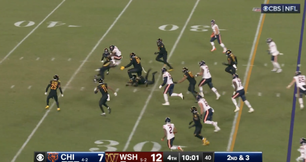 D'Andre Swift hurdles defender during Bears' Week 8 game at Commanders ...