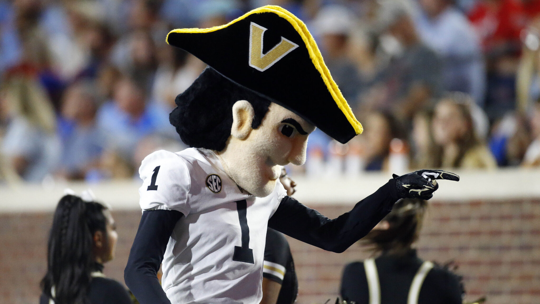 Skip Bayless, Vanderbilt alum, gushes over historic upset of No. 1 ...