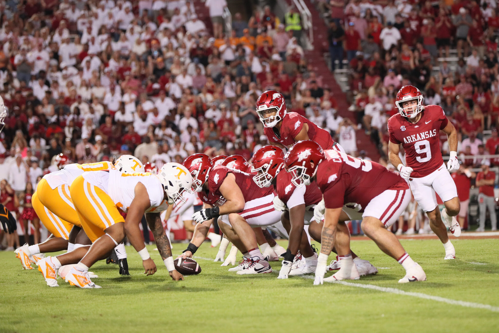 Arkansas vs. Tennessee: Odds, predictions, best bets - Saturday Down South