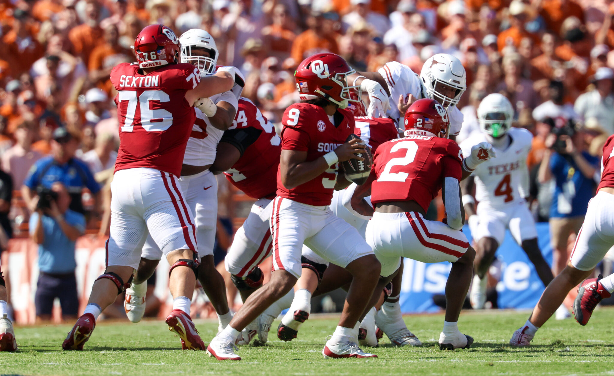CFB fans call for Jackson Arnold to start out of halftime break vs ...