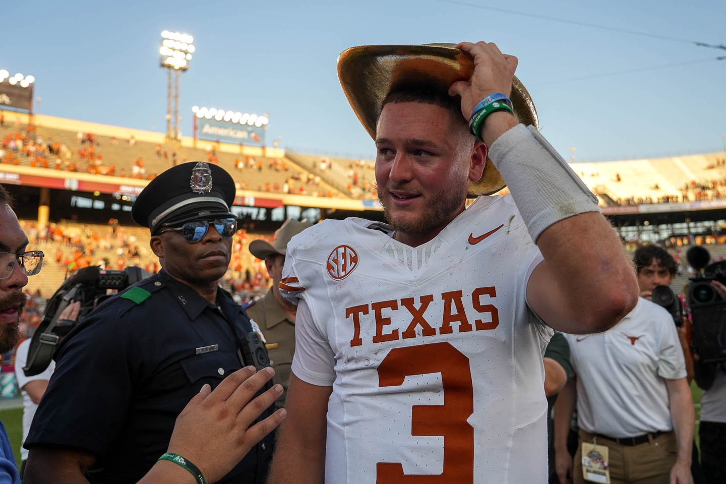 Quinn Ewers reflects on Texas' Red River Rivalry win over Oklahoma - Saturday Down South