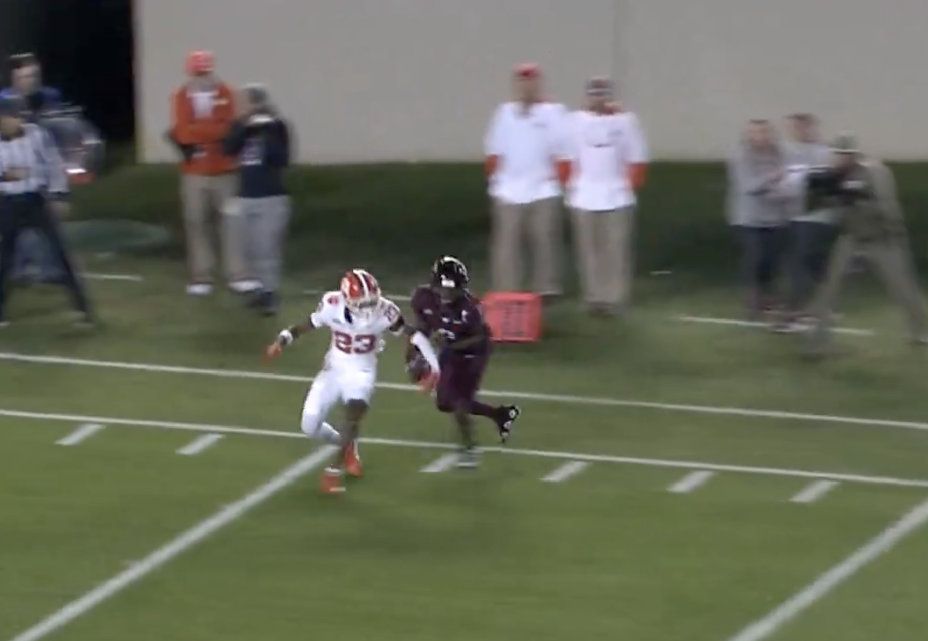 Interception of the year? Clemson DB makes insane 1-handed INT vs ...
