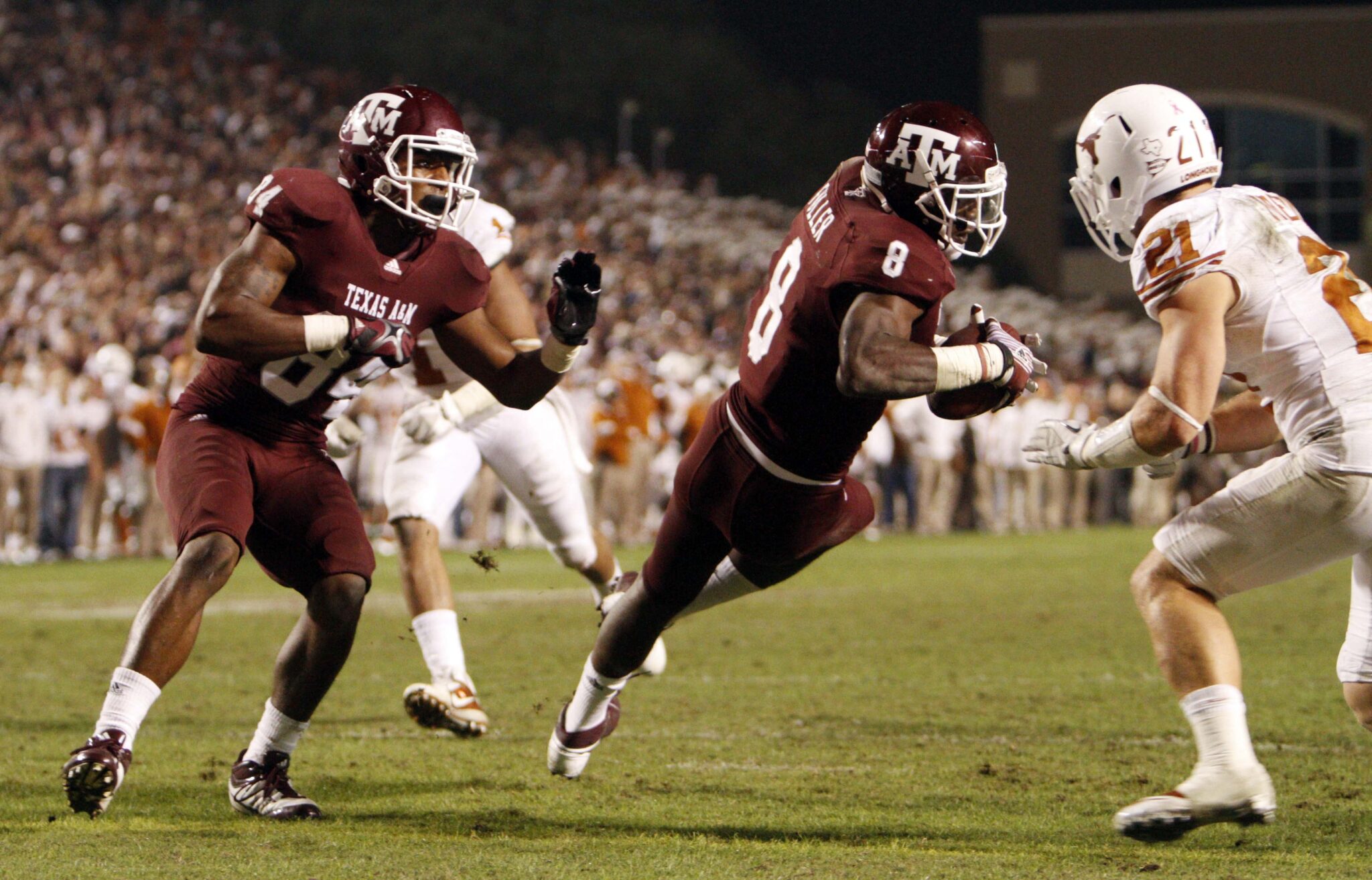 Texas vs. Texas A&M preview: Betting trends, advanced stats analysis ...
