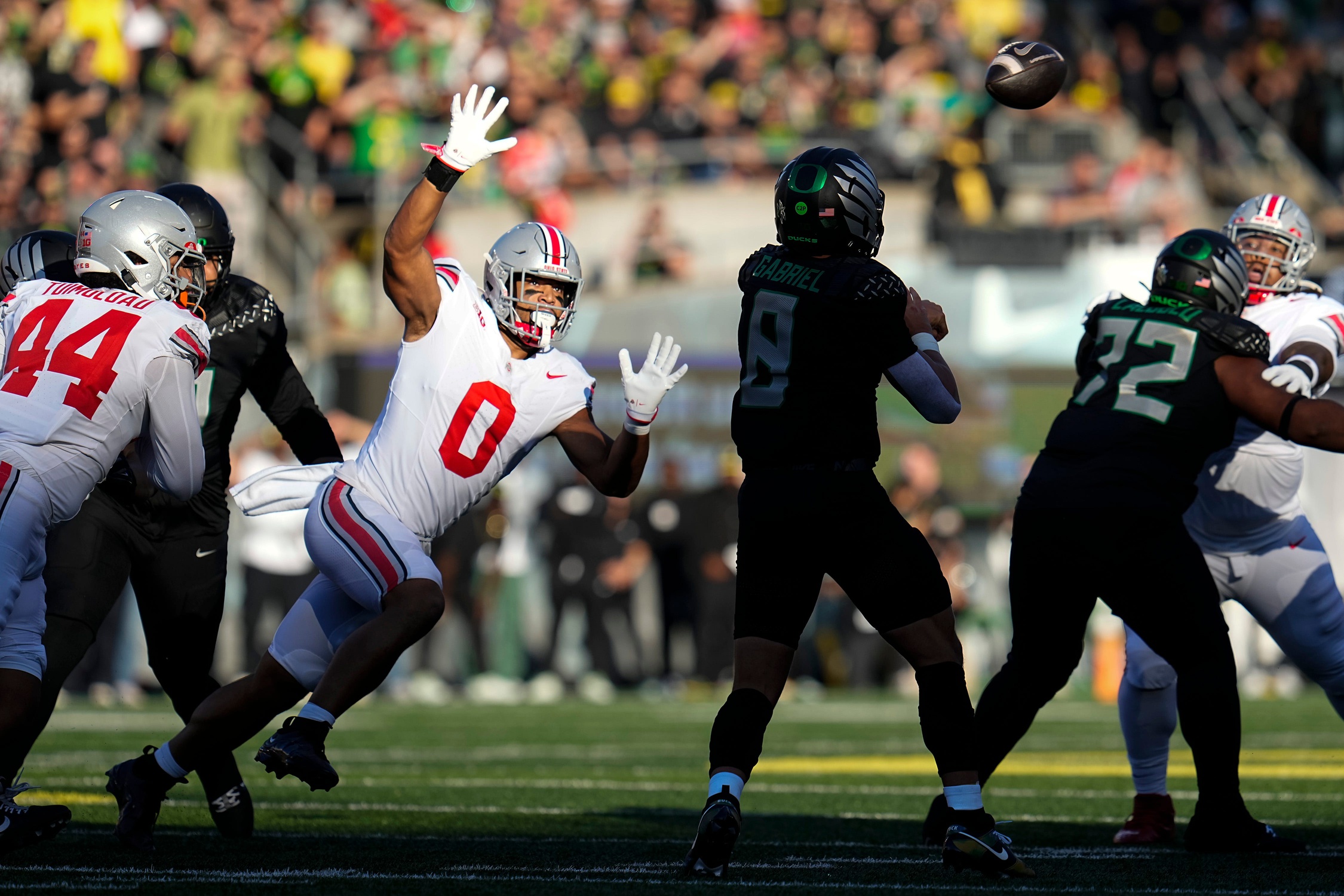 Oregon-Ohio State odds, picks, and preview — CFP quarterfinal (Jan. 1 ...