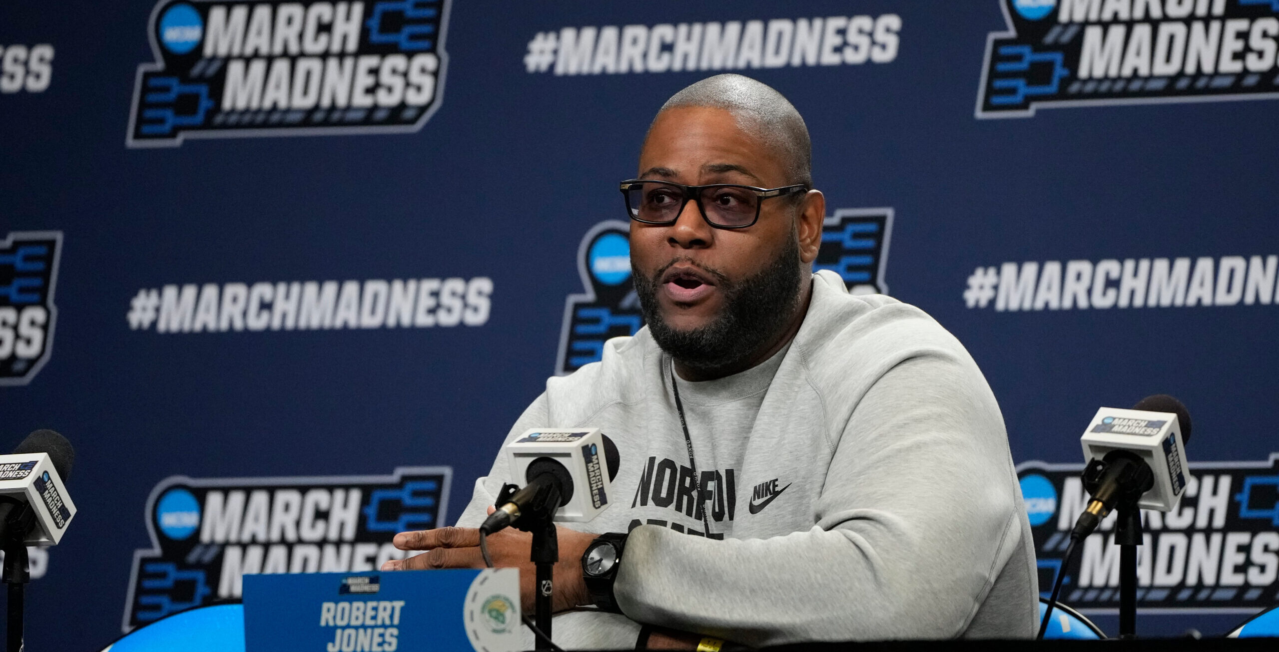Robert Jones, Norfolk State HC, rejects 28.5 point spread vs. Florida ...