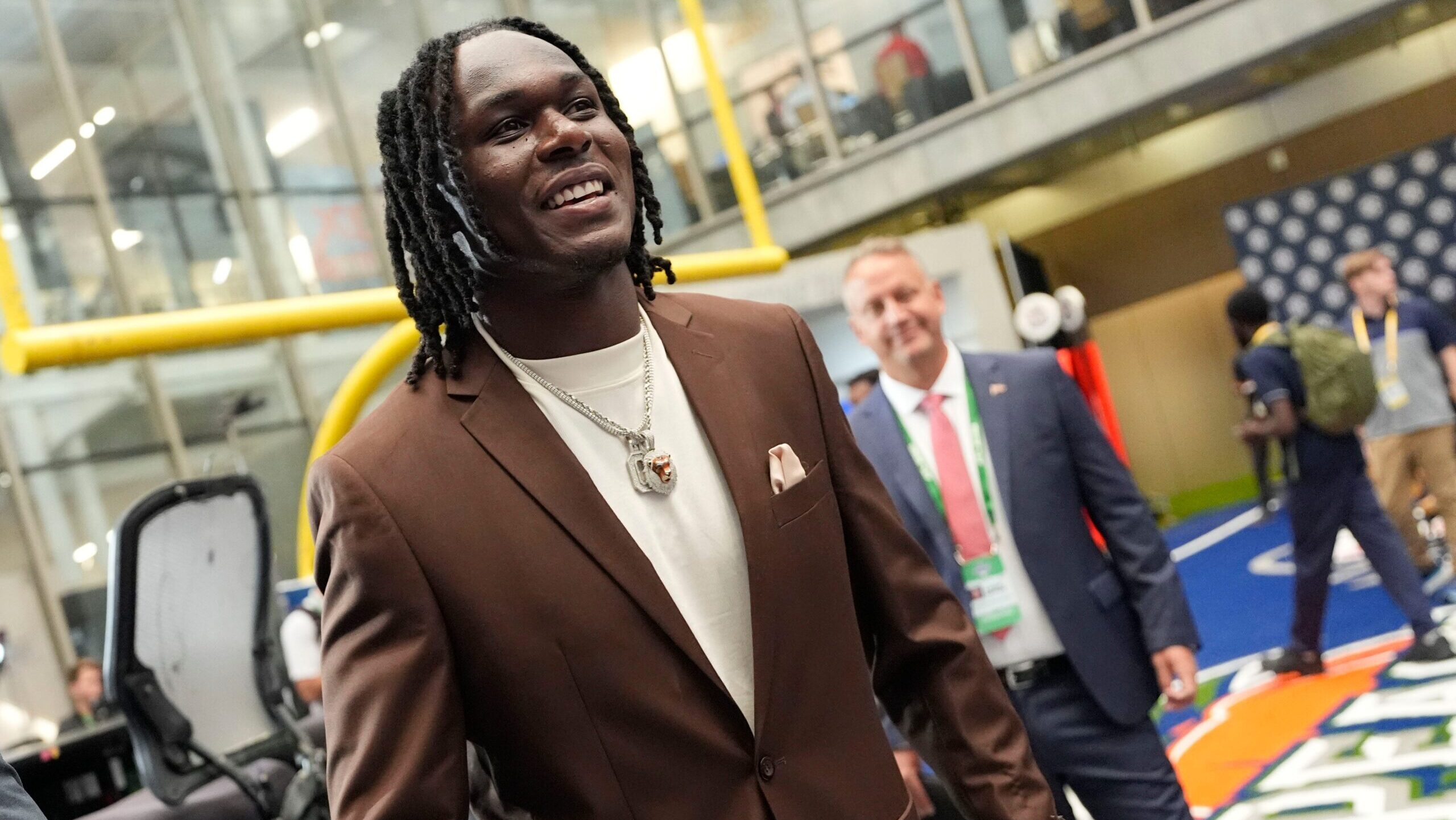 Deontae Lawson responds to 'disrespectful' Thomas Castellanos comments ...