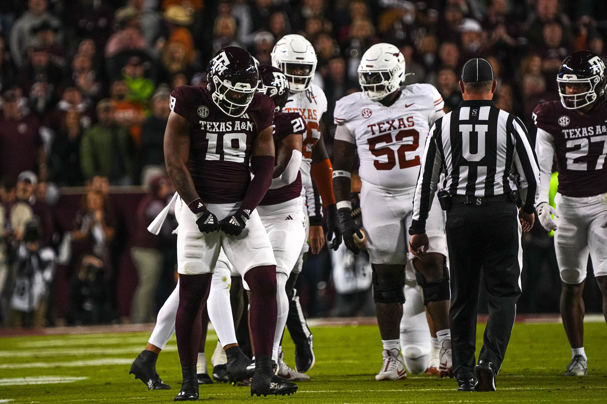 Texas A&M edge Cashius Howell says All-SEC snub 'adds fuel to the fire ...