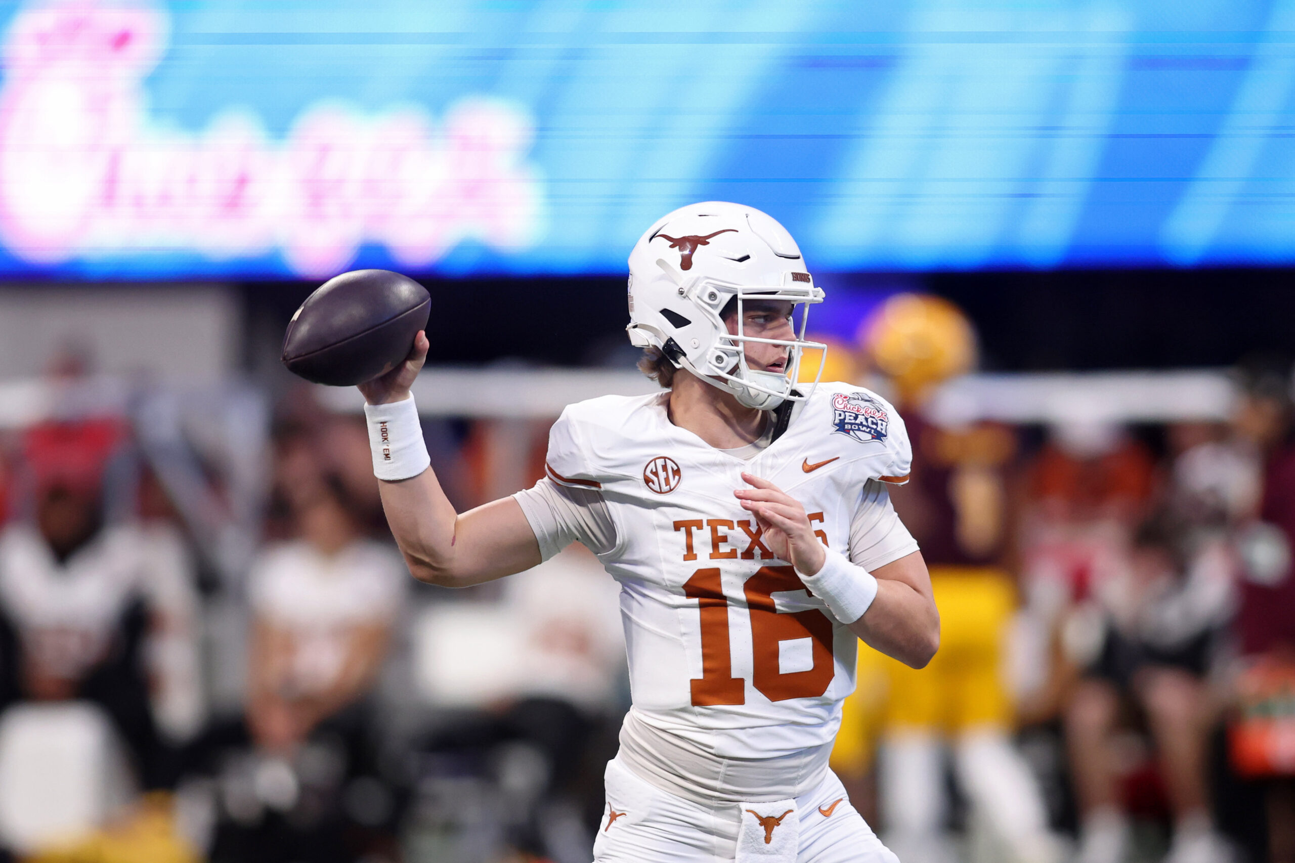 Greg McElroy weighs in on lofty expectations for Arch Manning, Texas ...