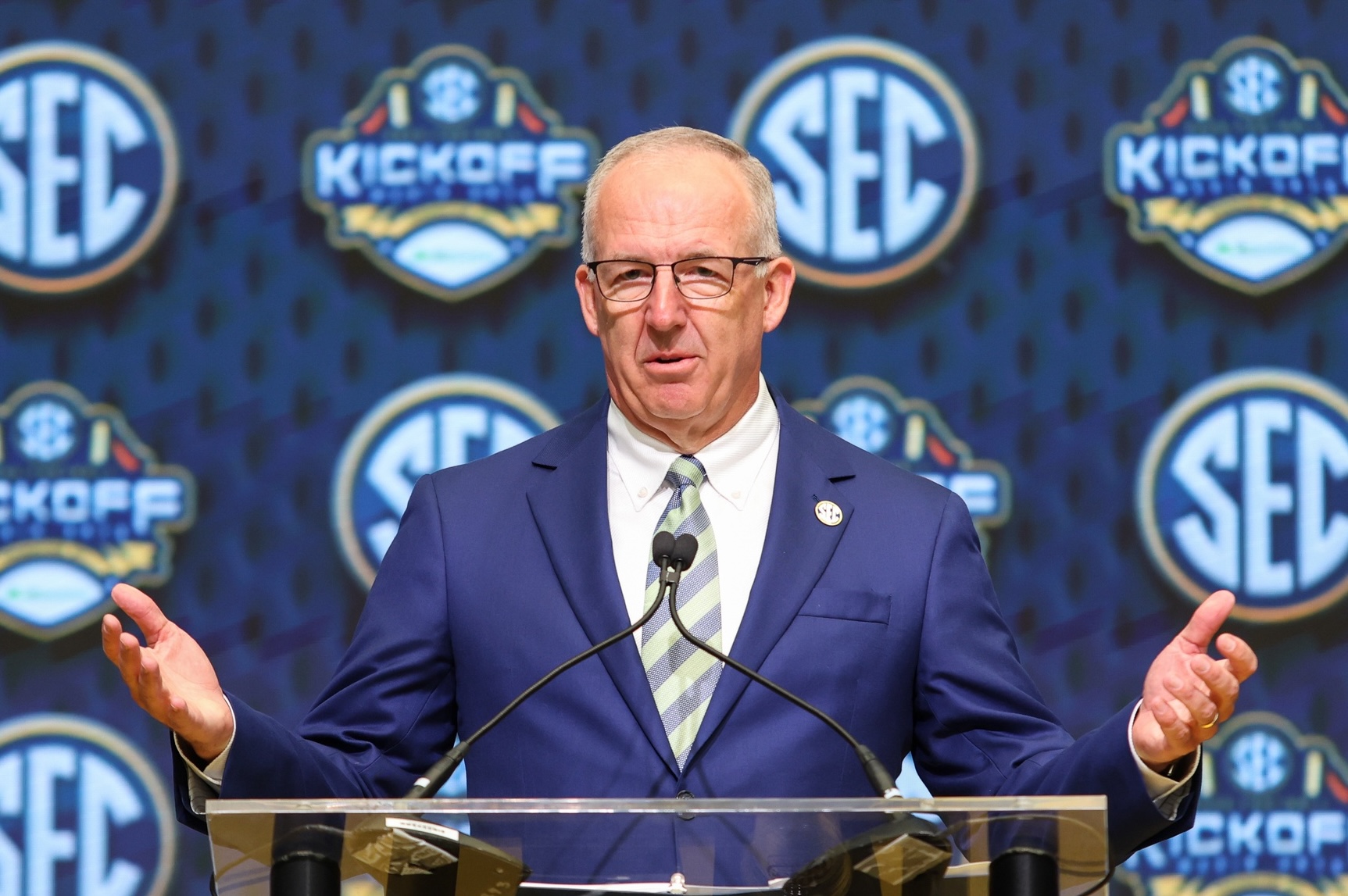 5 takeaways from the SEC's monumental move to a 9-game conference ...
