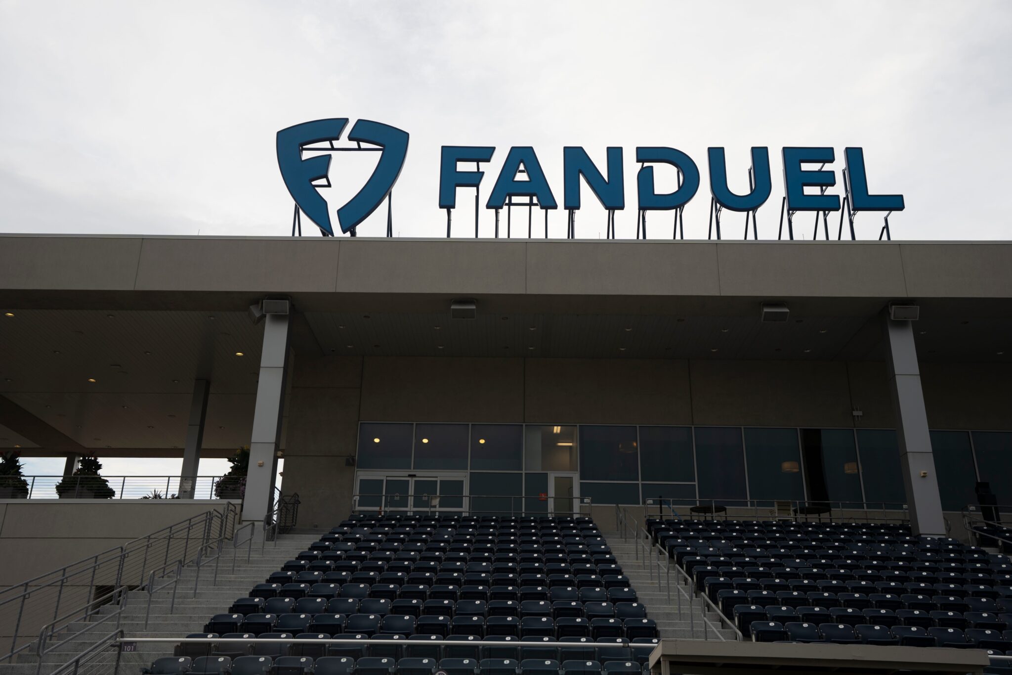 FanDuel Casino Issuing 100 Million Bonus Spins In March