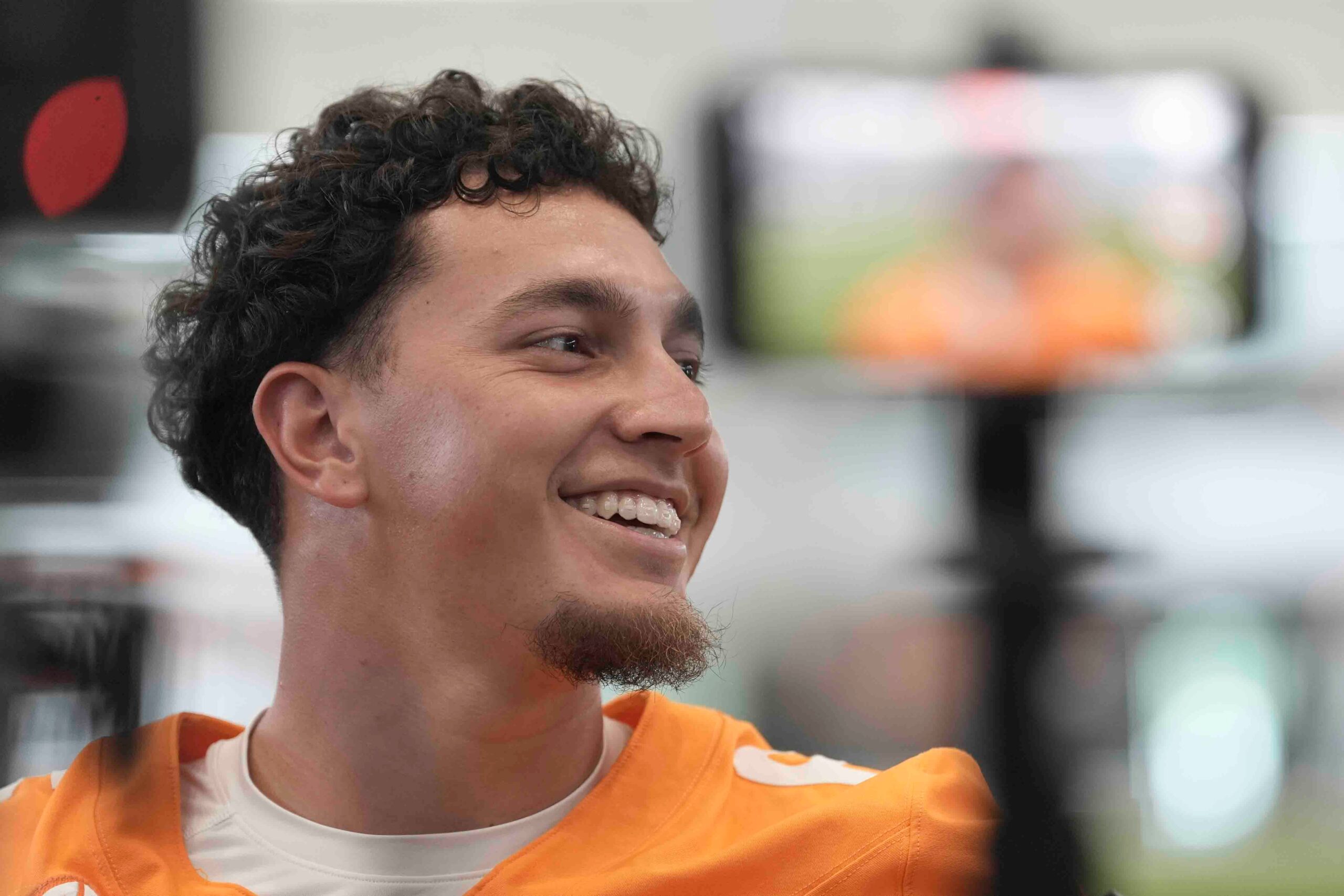 Jeremiah Telander shares confidence in Joey Aguilar ahead of Tennessee ...