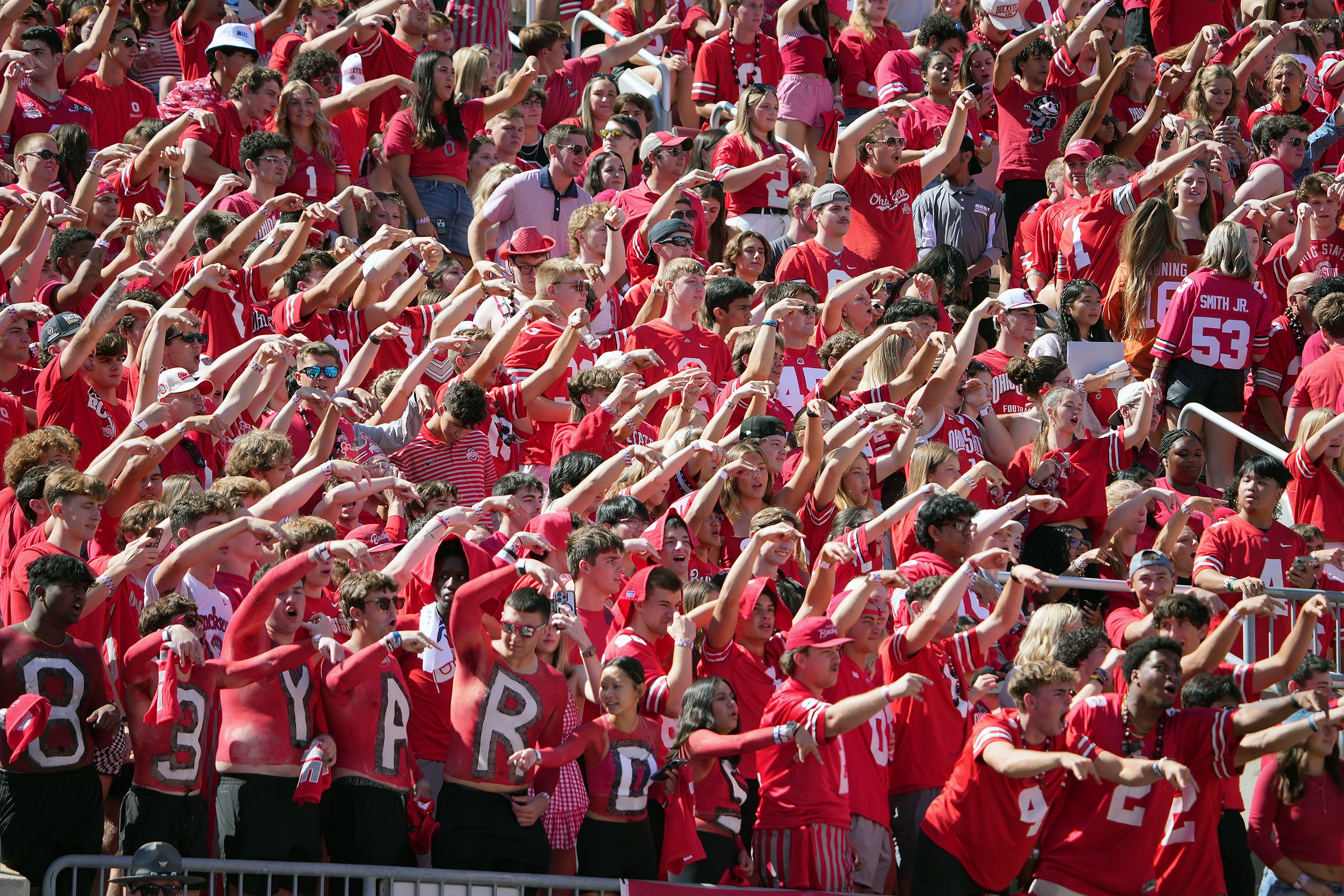 Ohio State's band forms infamous 'Horns Down' ahead of Week 1 clash ...