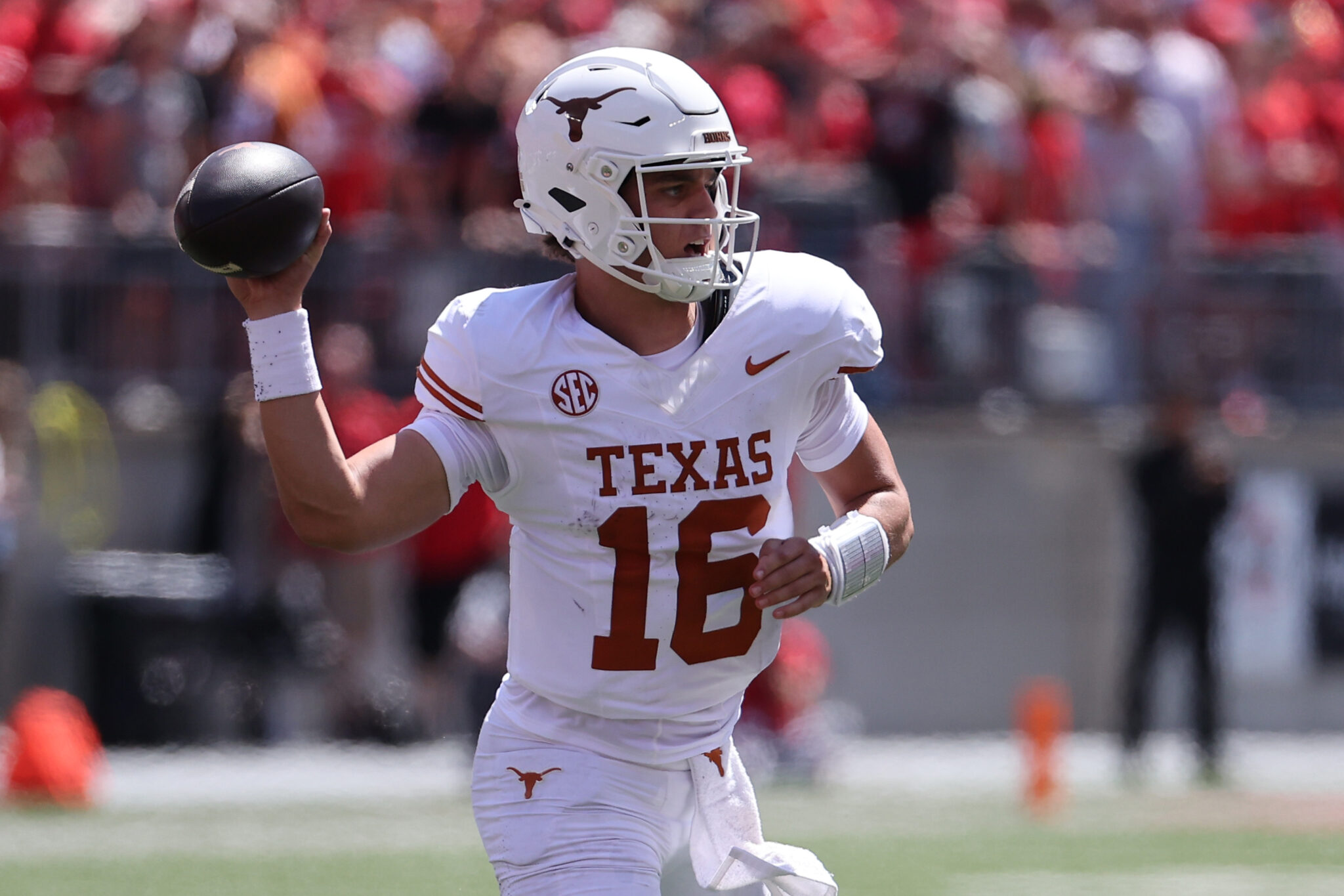 Texas vs. Michigan: Prediction, preview for Citrus Bowl - Saturday Down ...