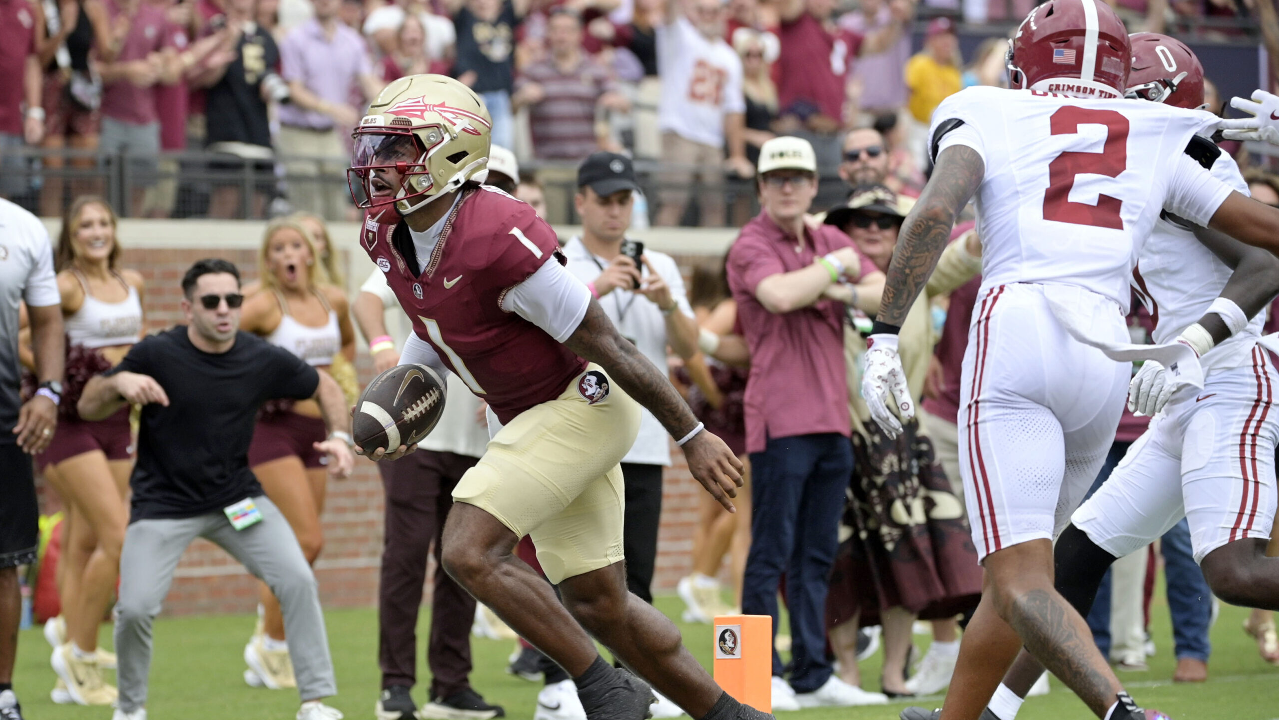 Fans, media rip Alabama for poor first-half performance against Florida ...