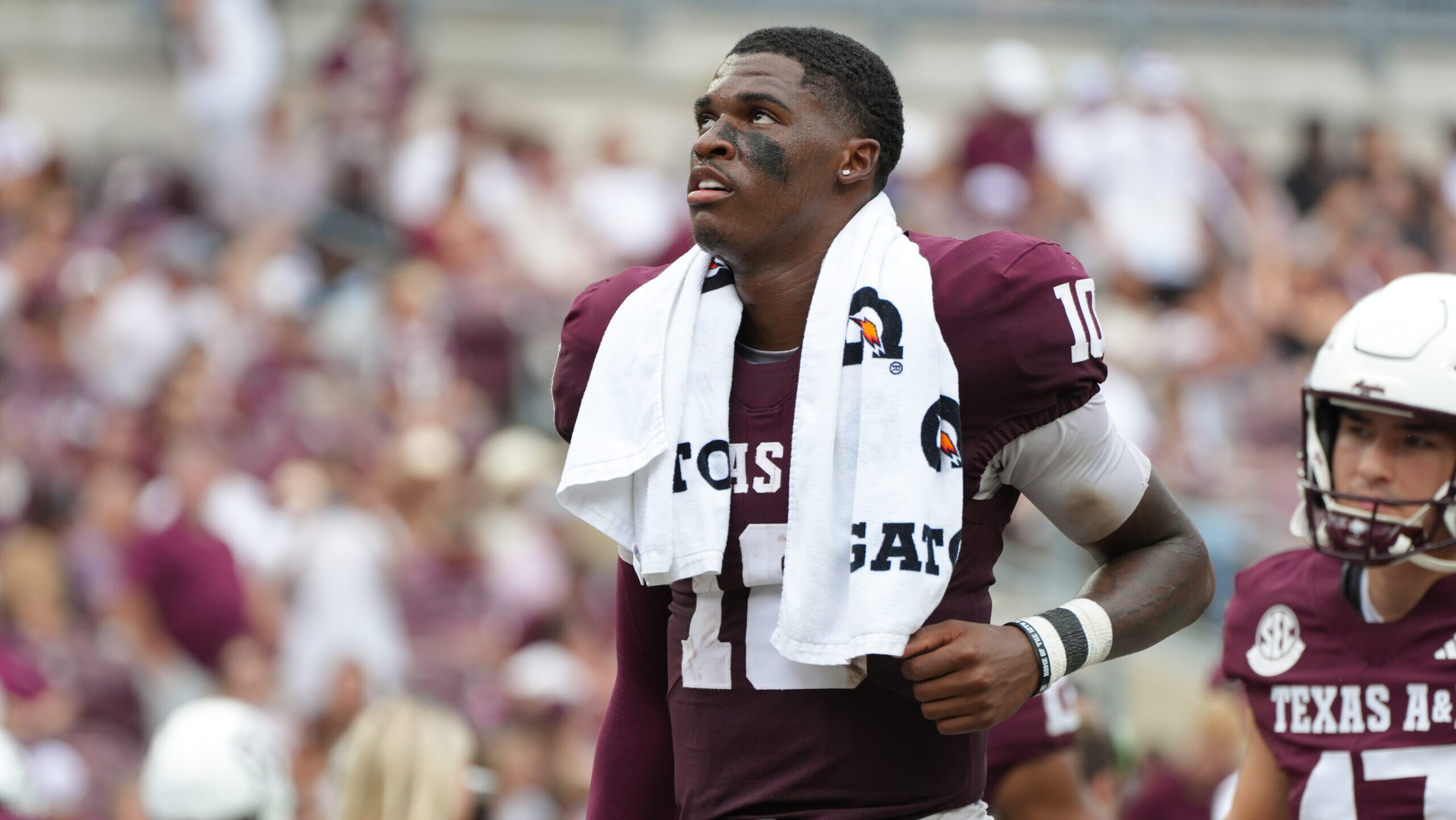 Texas A&M QB Marcel Reed exits game vs. Utah State with injury ...