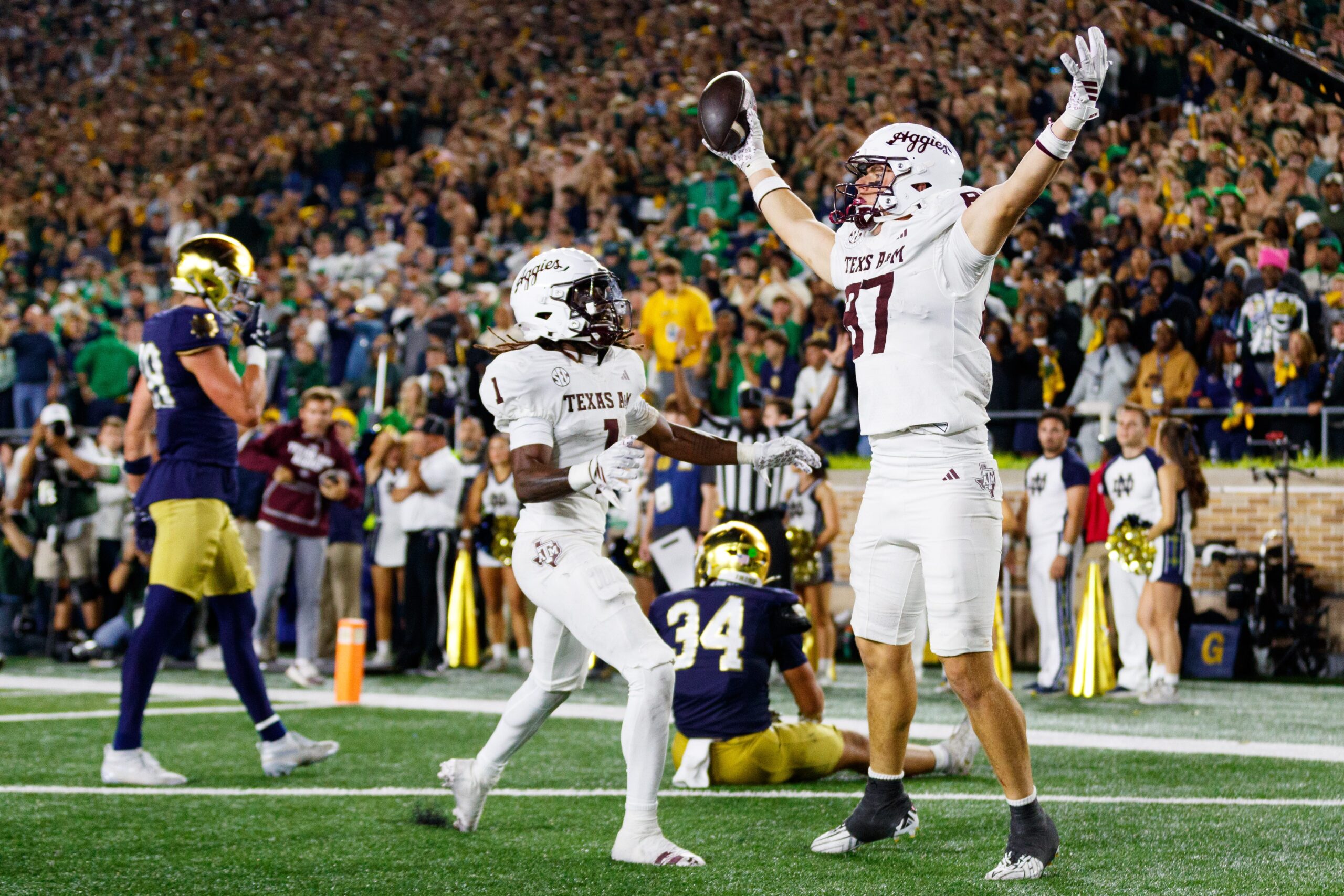 Former ref calls out 'egregious' missed call on Texas A&M's game ...