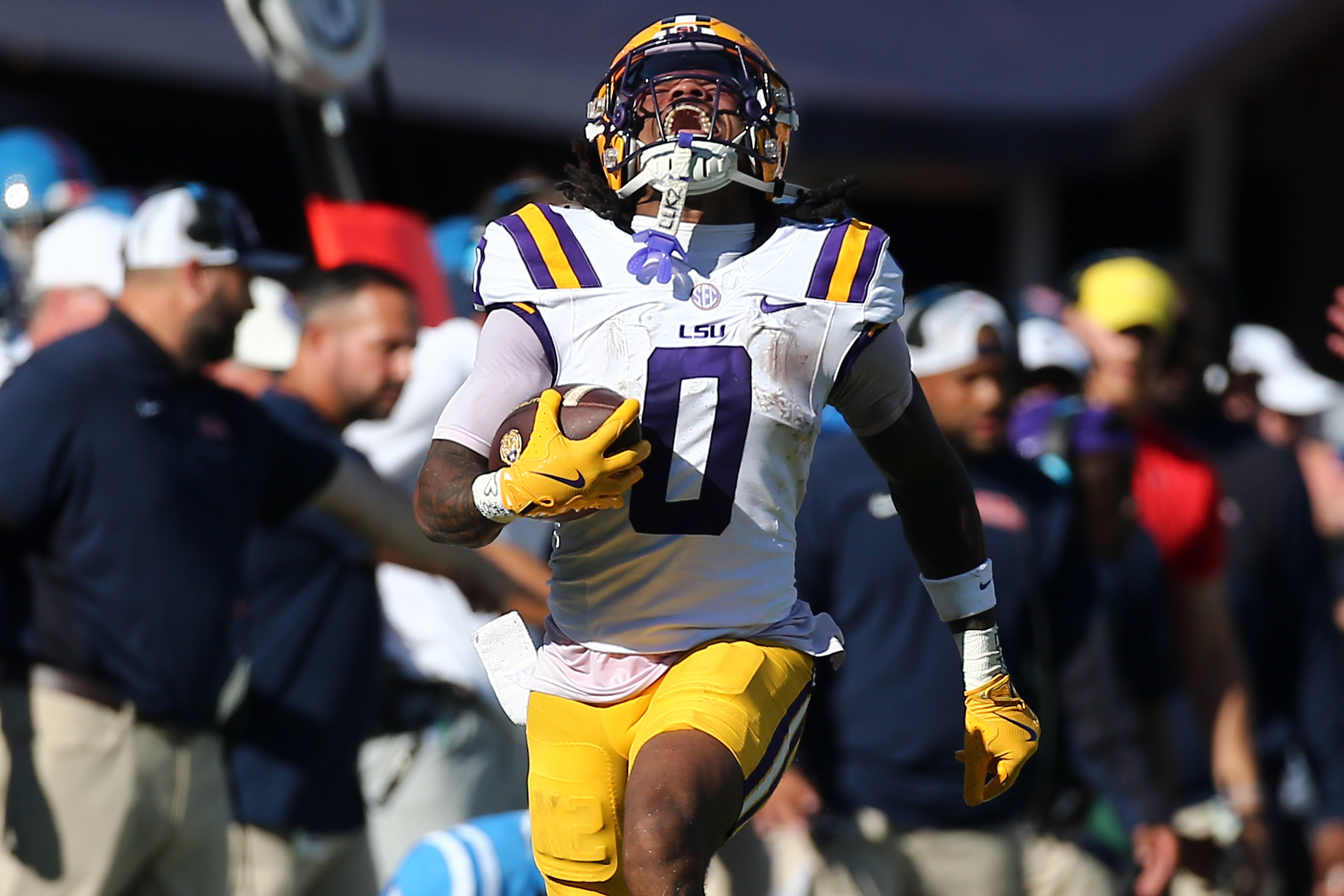 Zavion Thomas breaks multiple tackles en route to game-changing TD vs ...