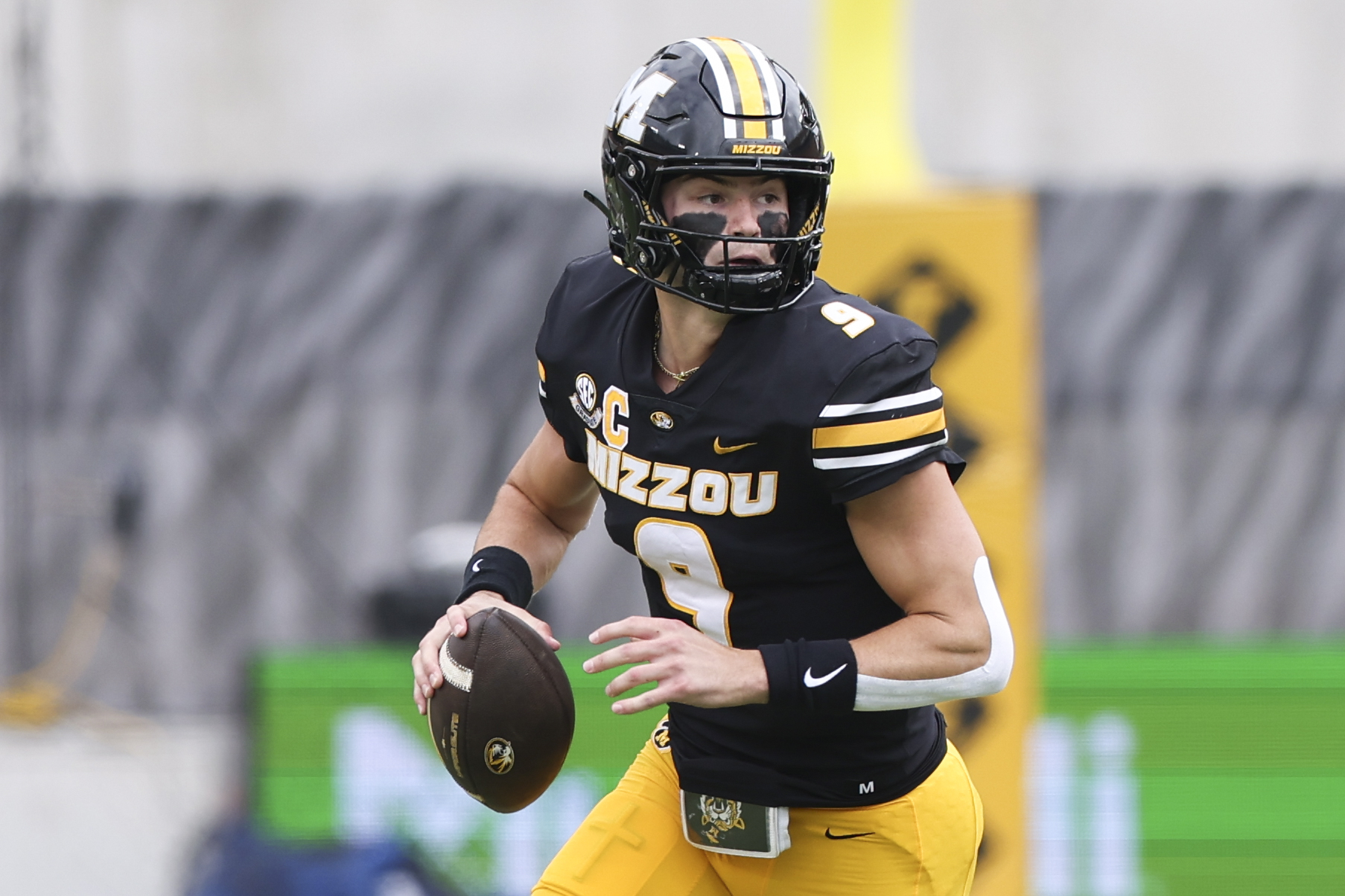Mizzou takeaway leads to tying score vs. Alabama in opening minutes of ...