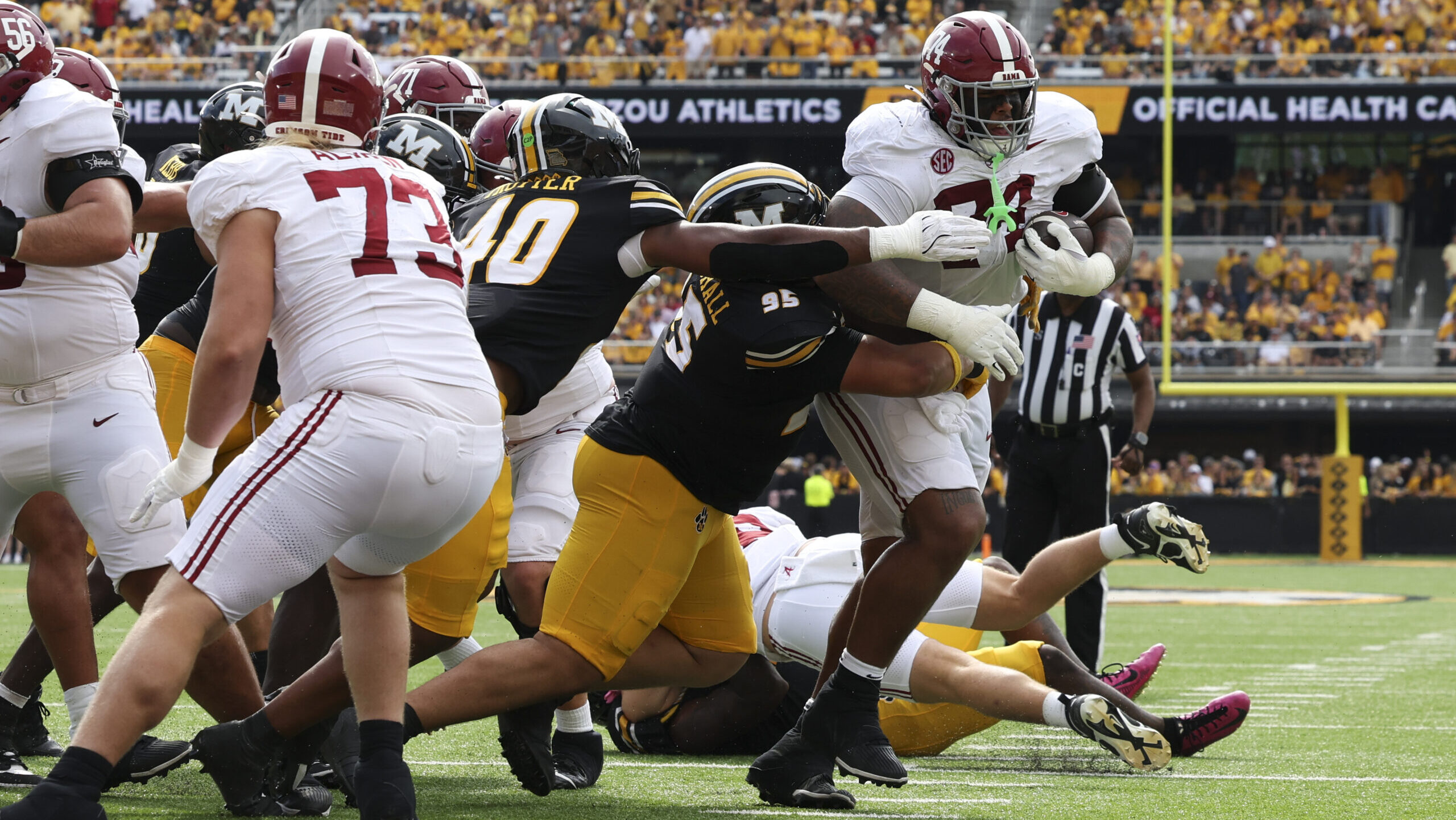 Terrion Arnold, Patrick Surtain II react to Kadyn Proctor’s Krispy ...