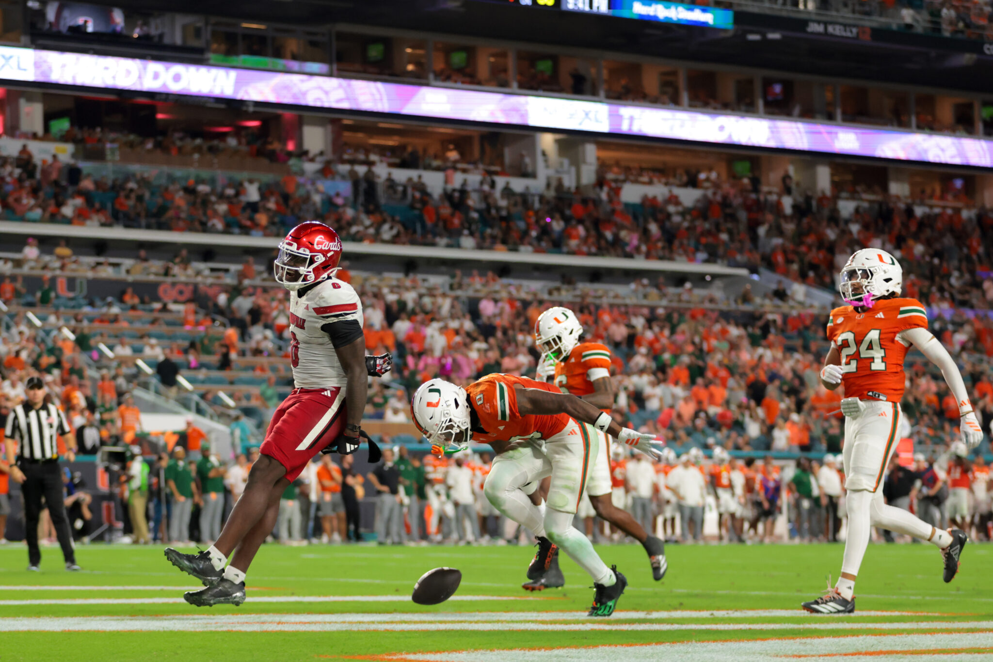 Rapid Reaction: Louisville stuns No. 2 Miami as Carson Beck throws 4 ...