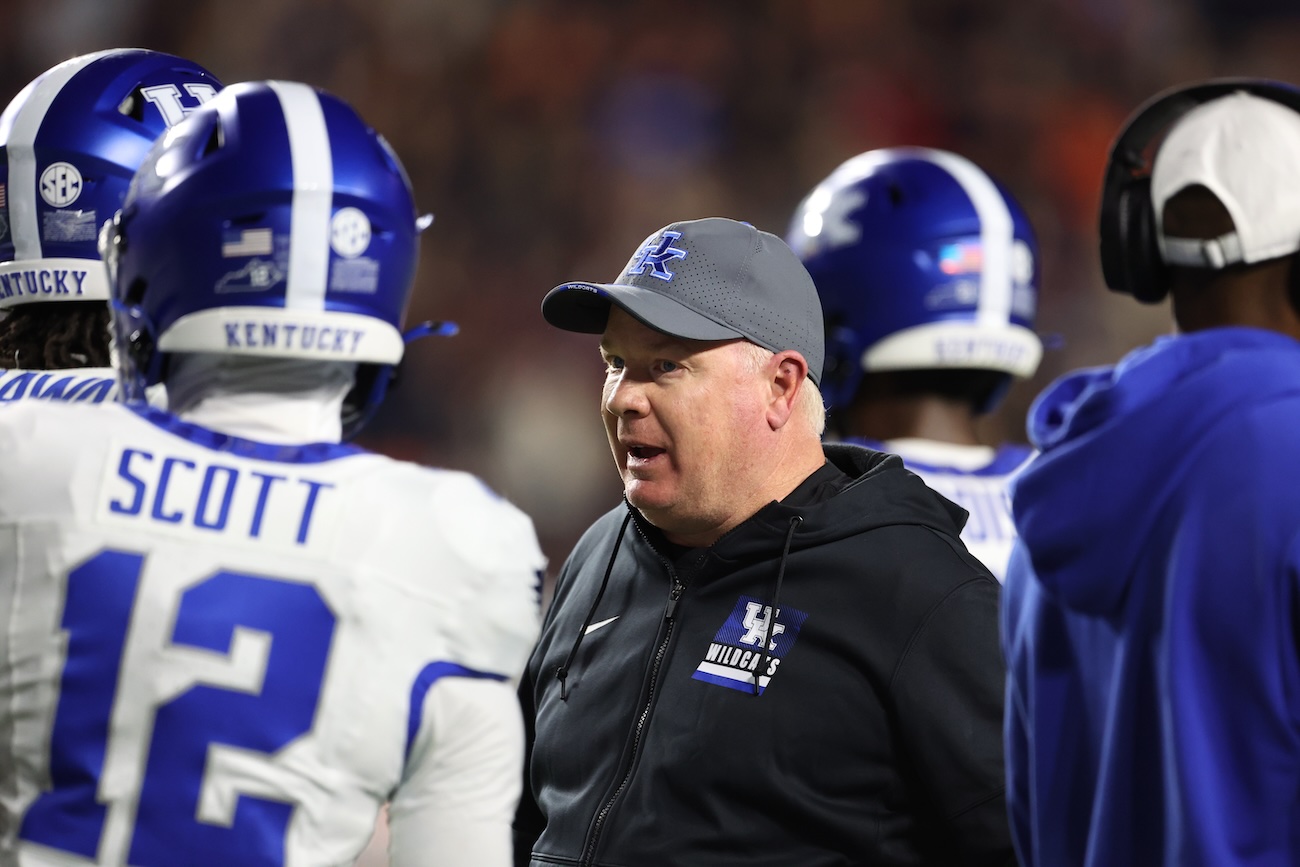 Mark Stoops' status at Kentucky focus of 'conversations' by school ...