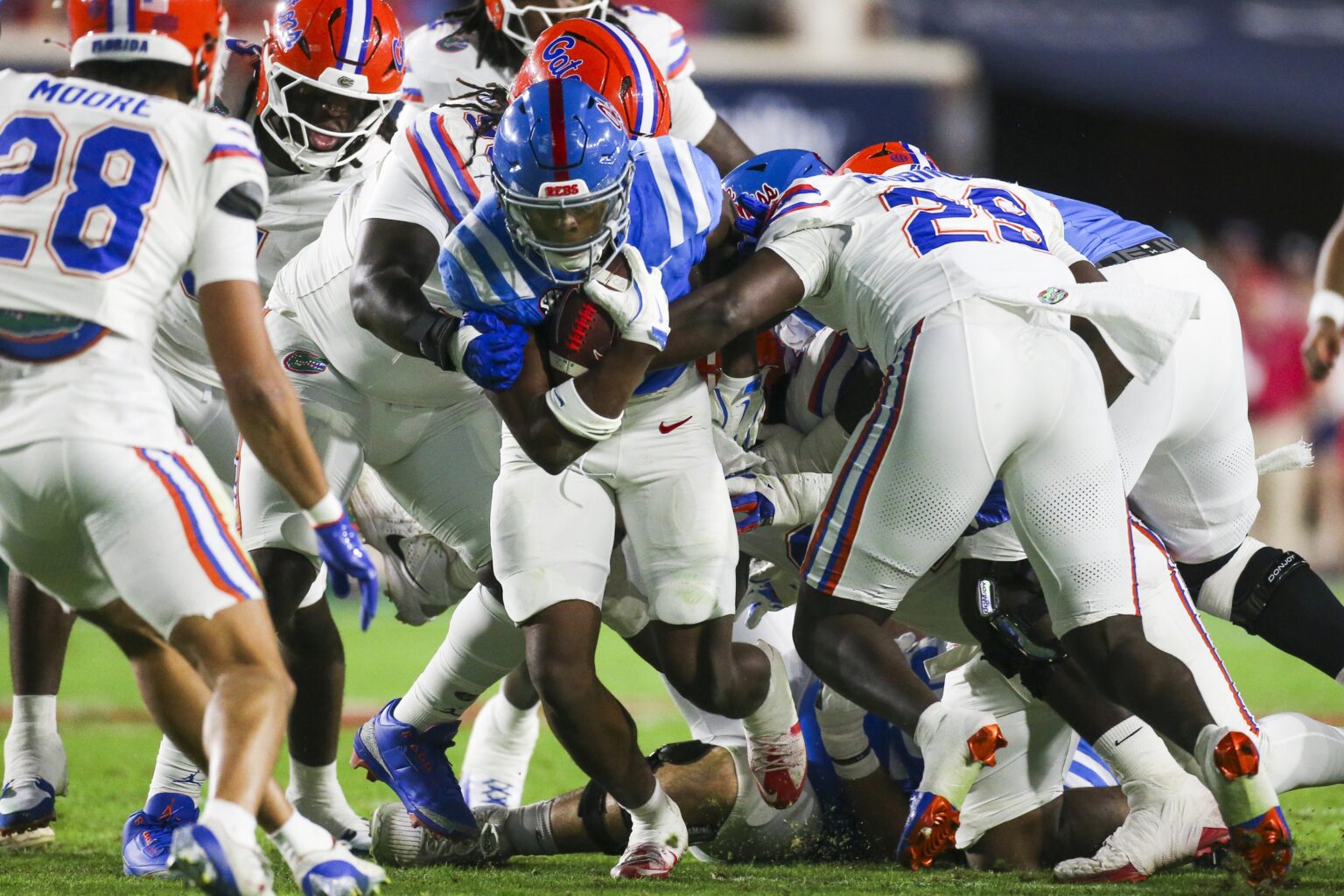 Rapid Reaction: Kewan Lacy powers Ole Miss to win over Florida ...