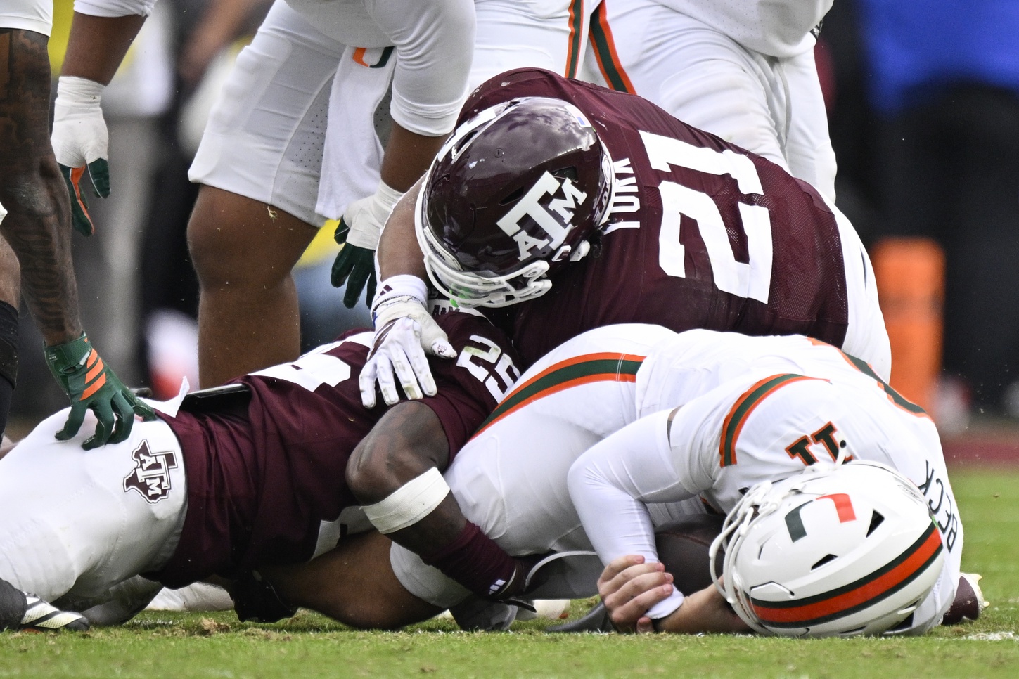 Social media had 1 common reaction to first half of Texas A&M-Miami ...