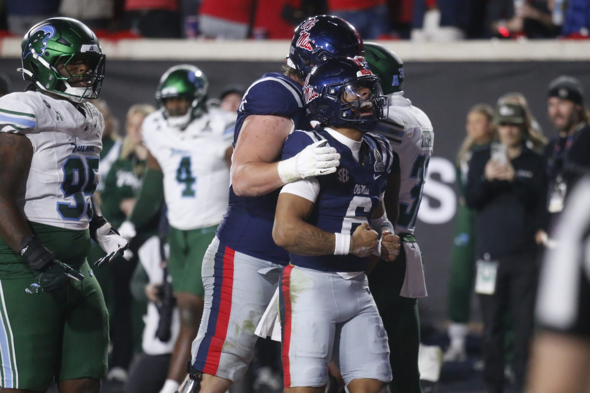 Rapid Reaction: Lane who? Ole Miss runs Tulane off the tracks in Pete ...
