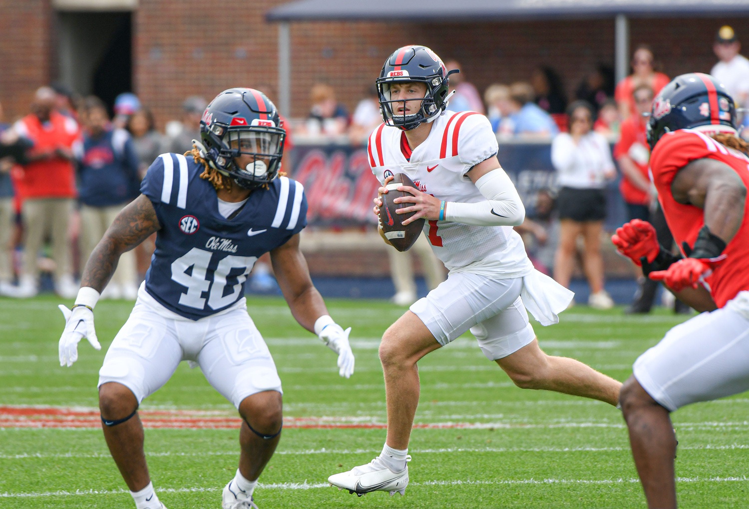 QB Walker Howard reportedly returning to Ole Miss for 2026 season ...