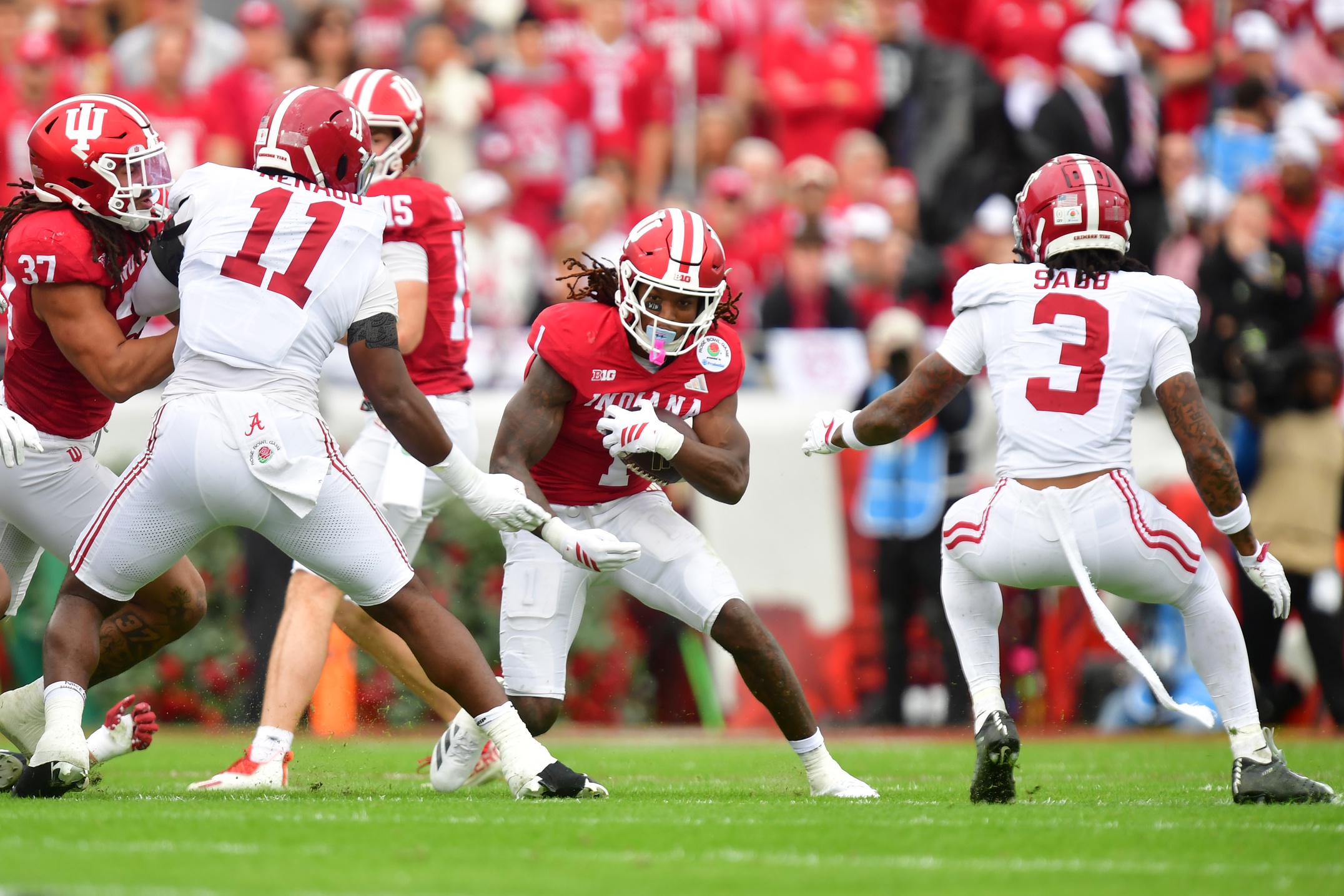 Ole Miss lands transfer pledge from former Alabama starting edge ...