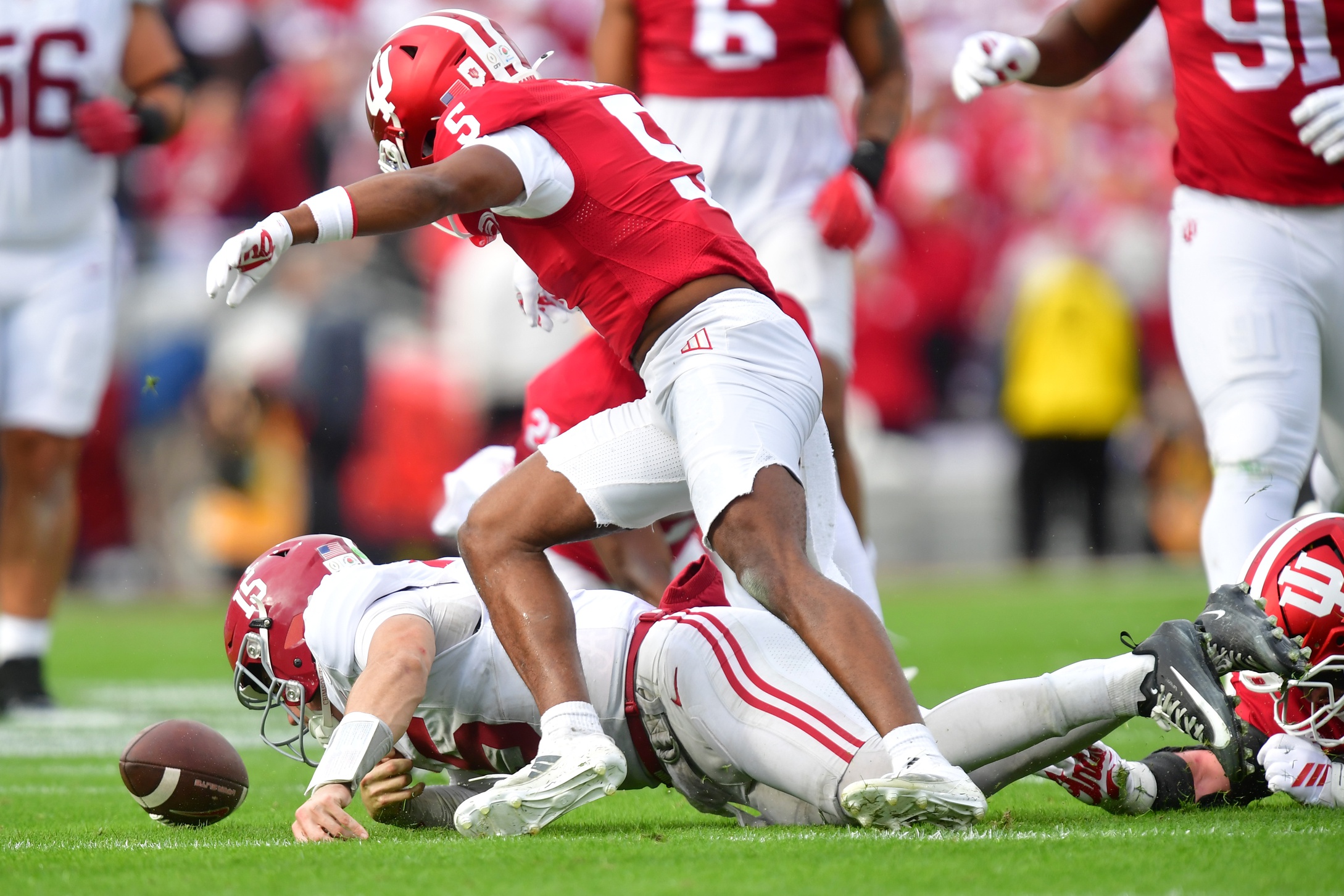 Alabama QB Ty Simpson pulled in second half of Rose Bowl vs. Indiana ...