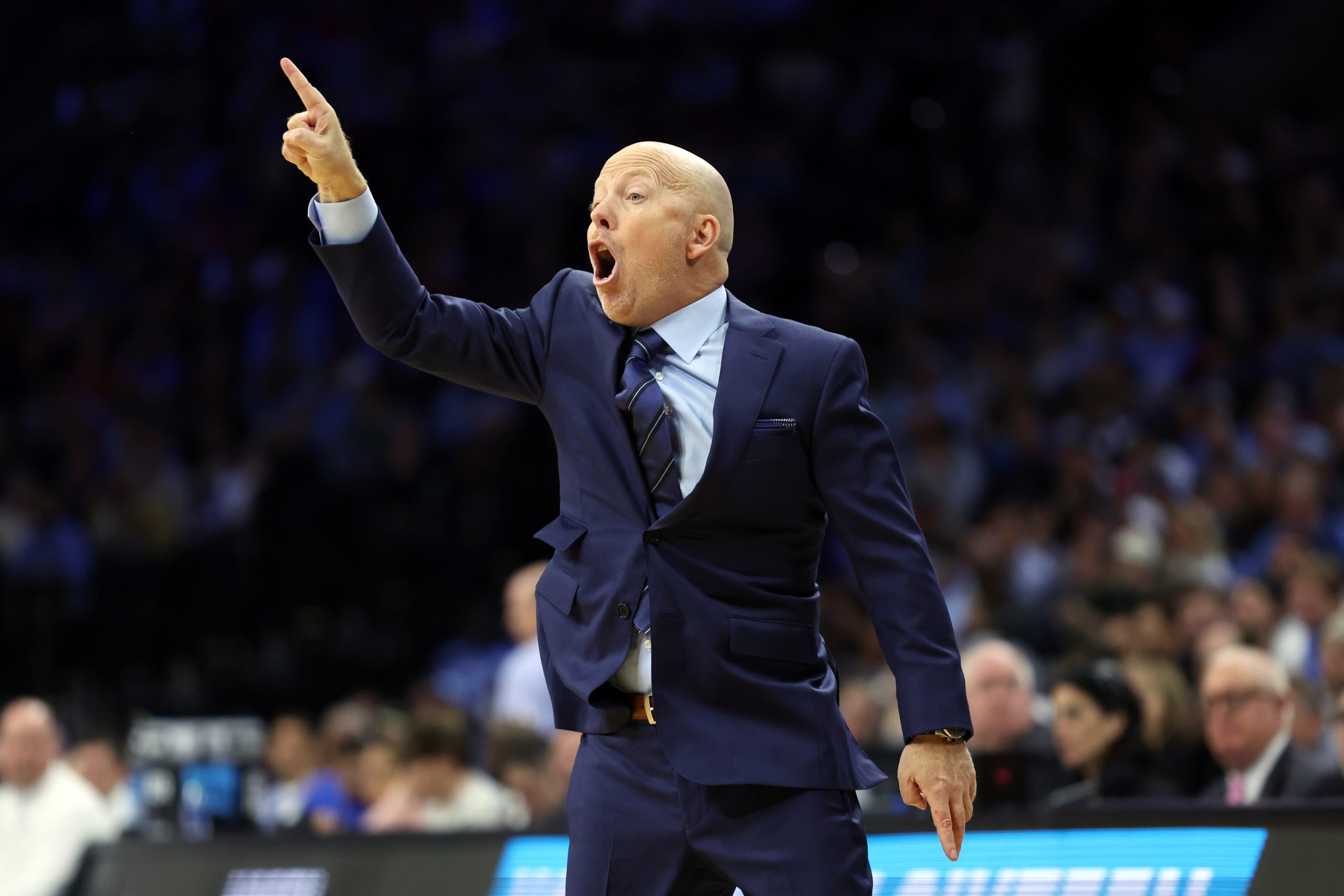 Mick Cronin responds to fans upset with sideline antics from himself ...