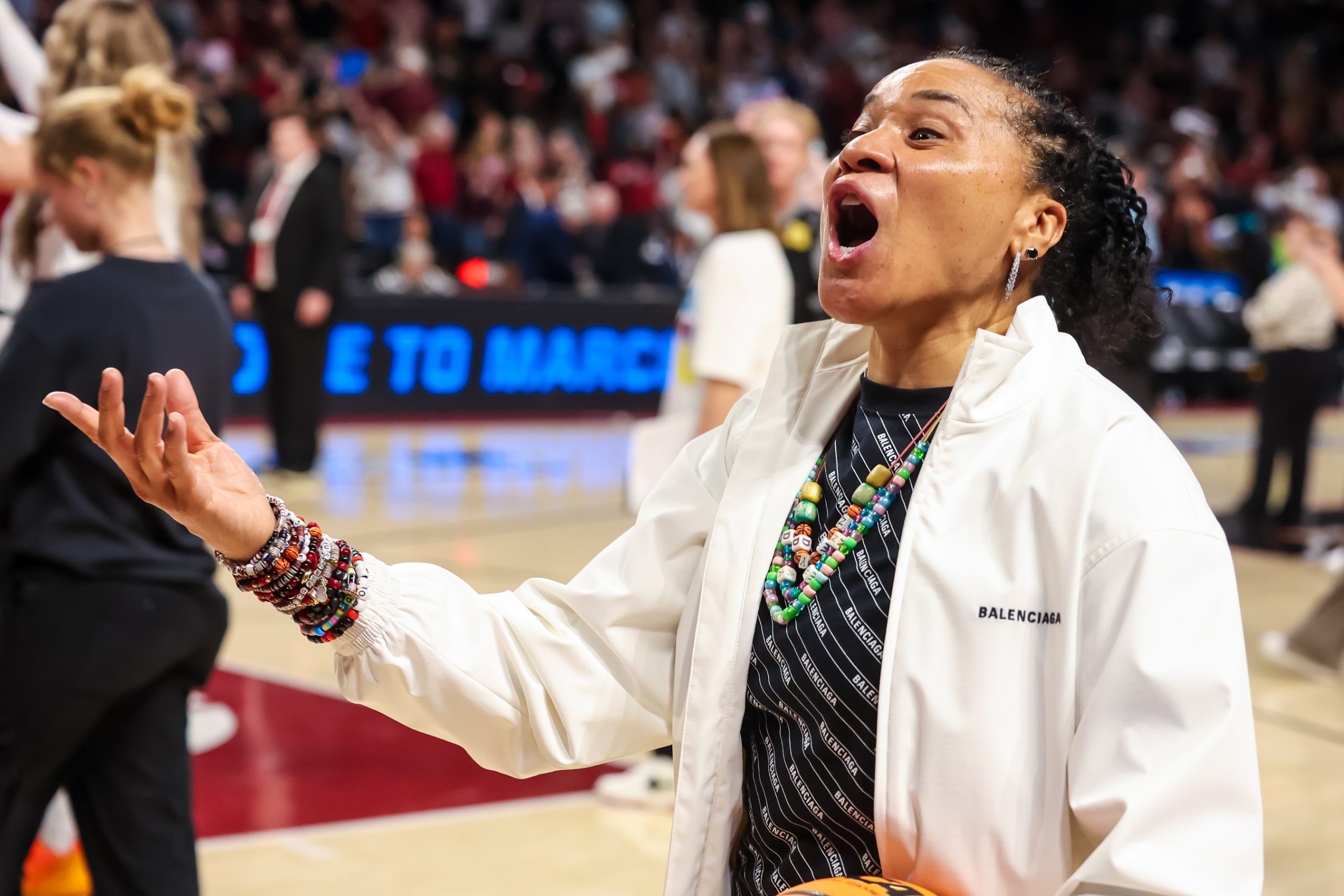 NCAA tries to stop autograph line for Dawn Staley during Sweet 16 game ...
