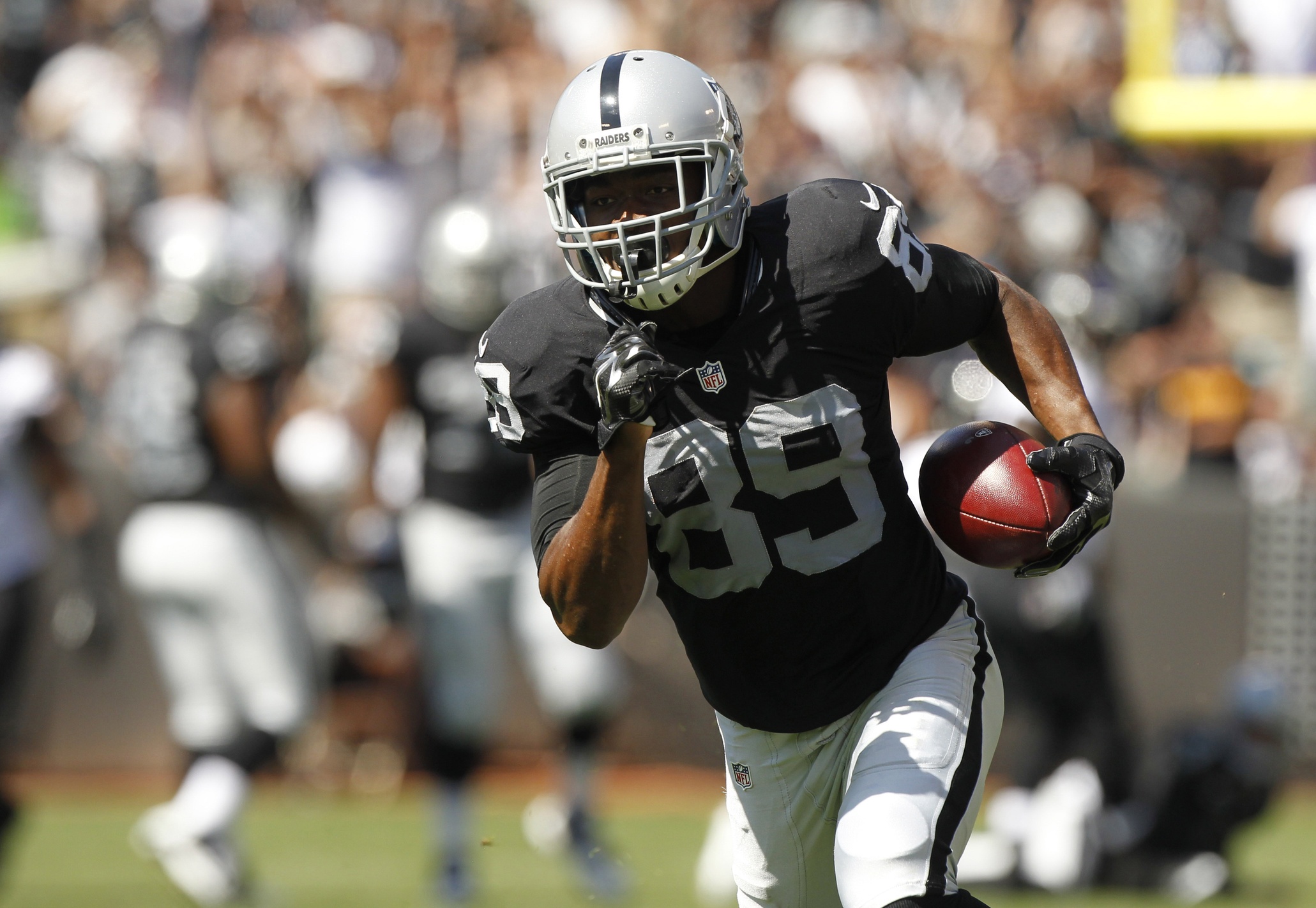 Former Alabama WR Amari Cooper breaks Raiders rookie record
