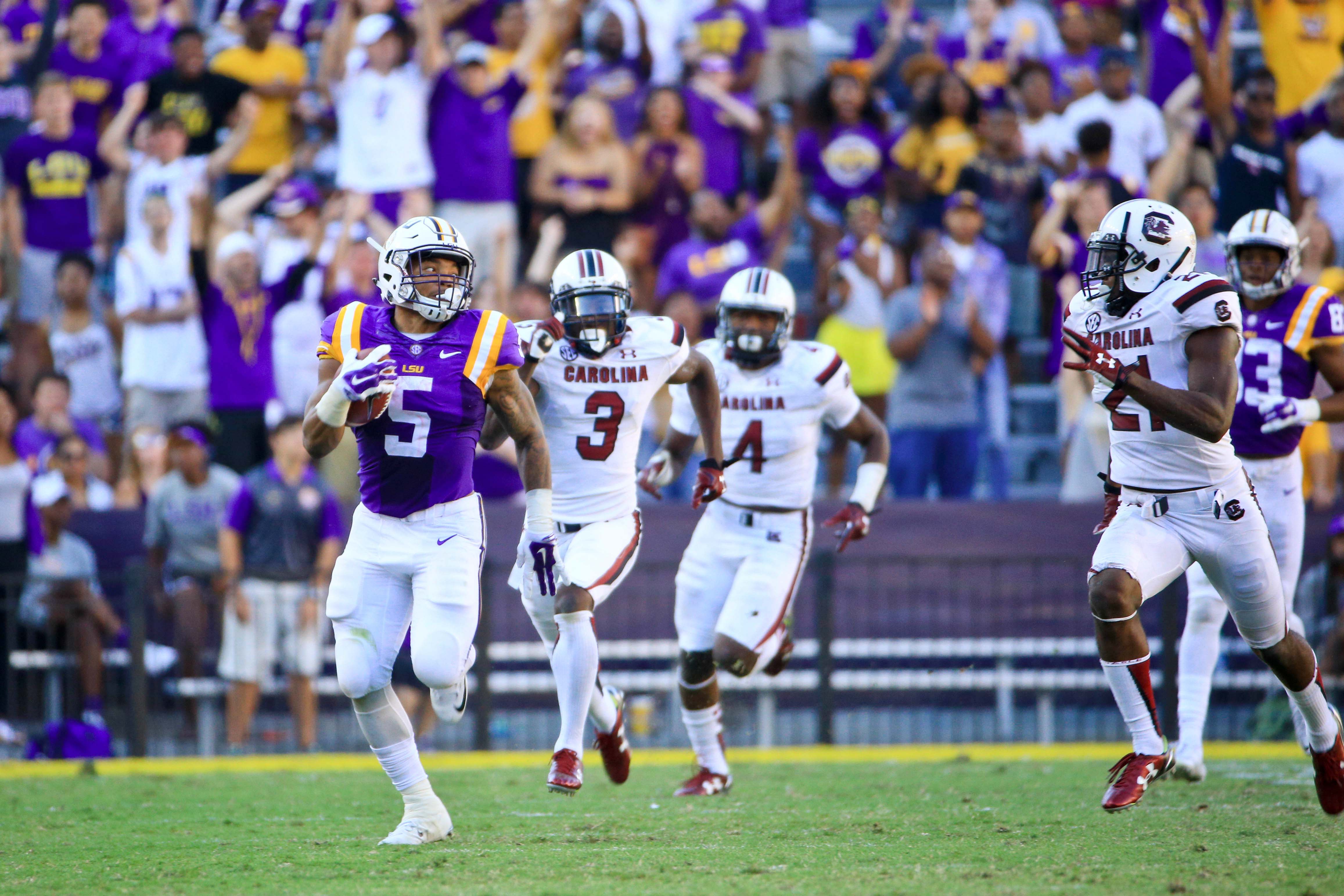 Derrius Guice fastest LSU RB to career milestone