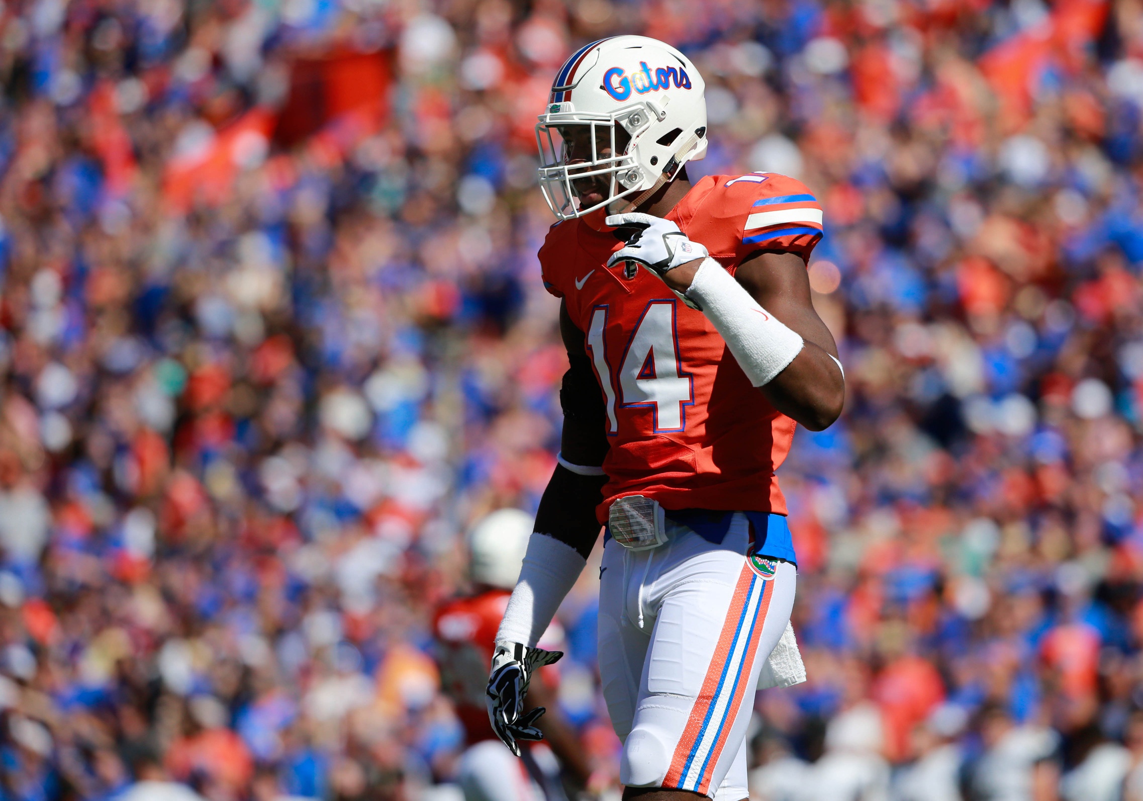 Report: Florida defensive end dismissed from team