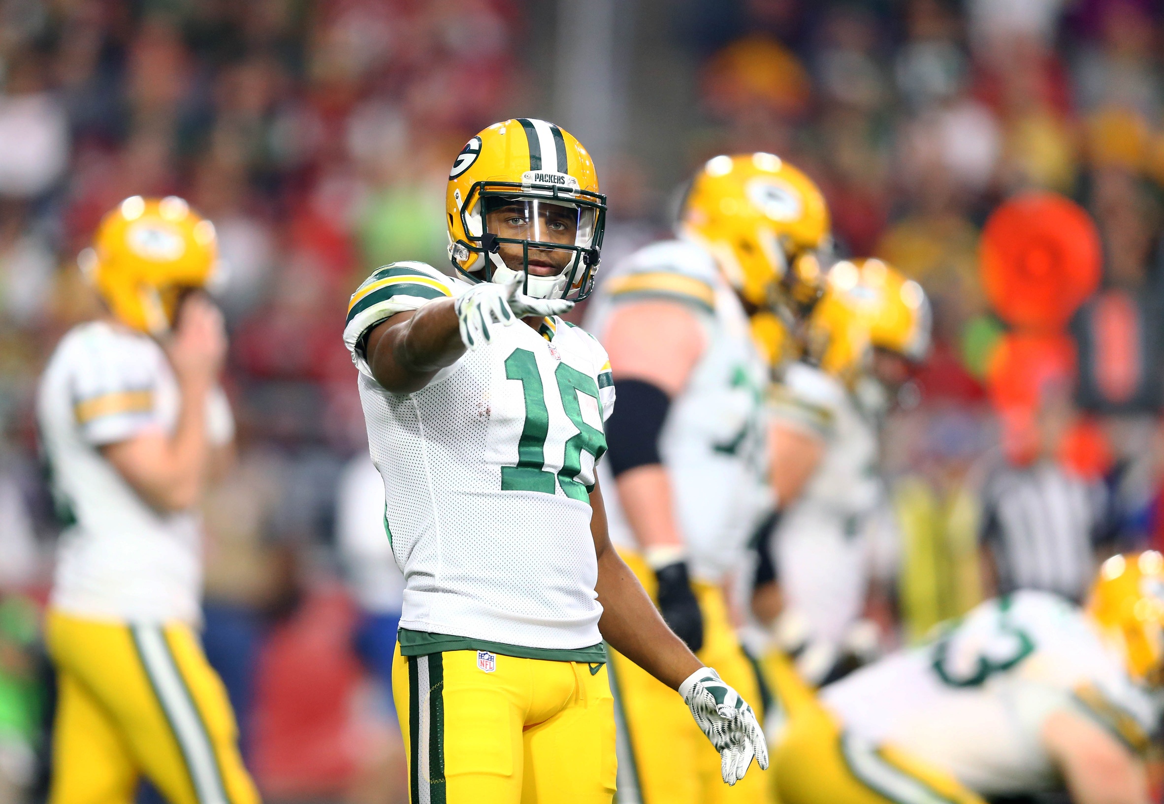 Video: Randall Cobb injured making an amazing one-handed catch in NFL ...