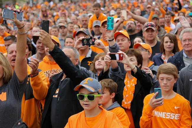 Photo: Battle at Bristol trophy revealed for Tennessee vs. Virginia ...