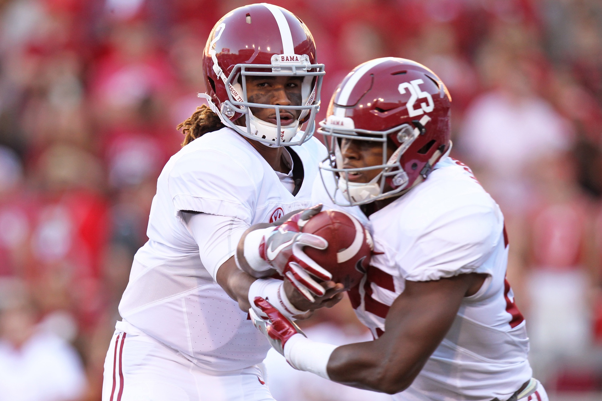 Alabama offense shows full potential in scary first-half performance