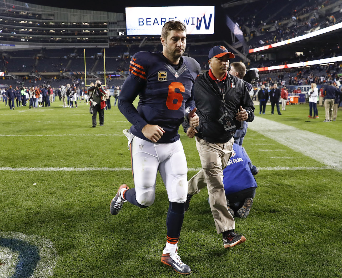 Jay Cutler releases statement announcing NFL retirement
