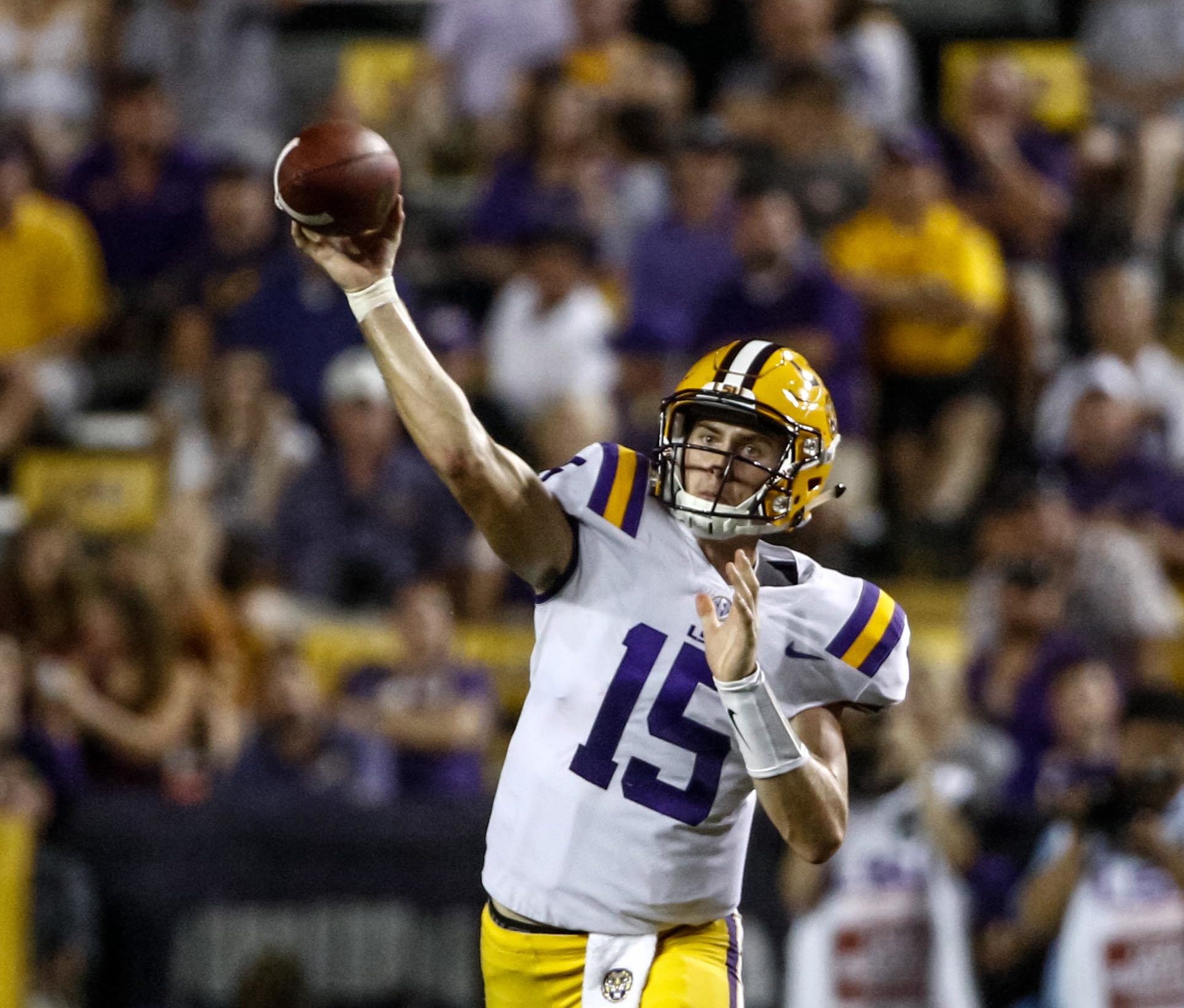 Foster Moreau shares his thoughts on each of LSU's quarterbacks this spring
