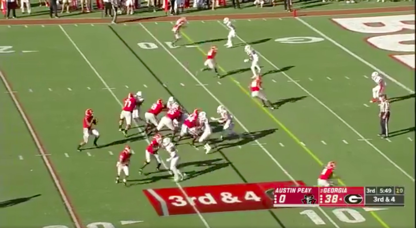 WATCH: Justin Fields throws the first TD pass of his college career