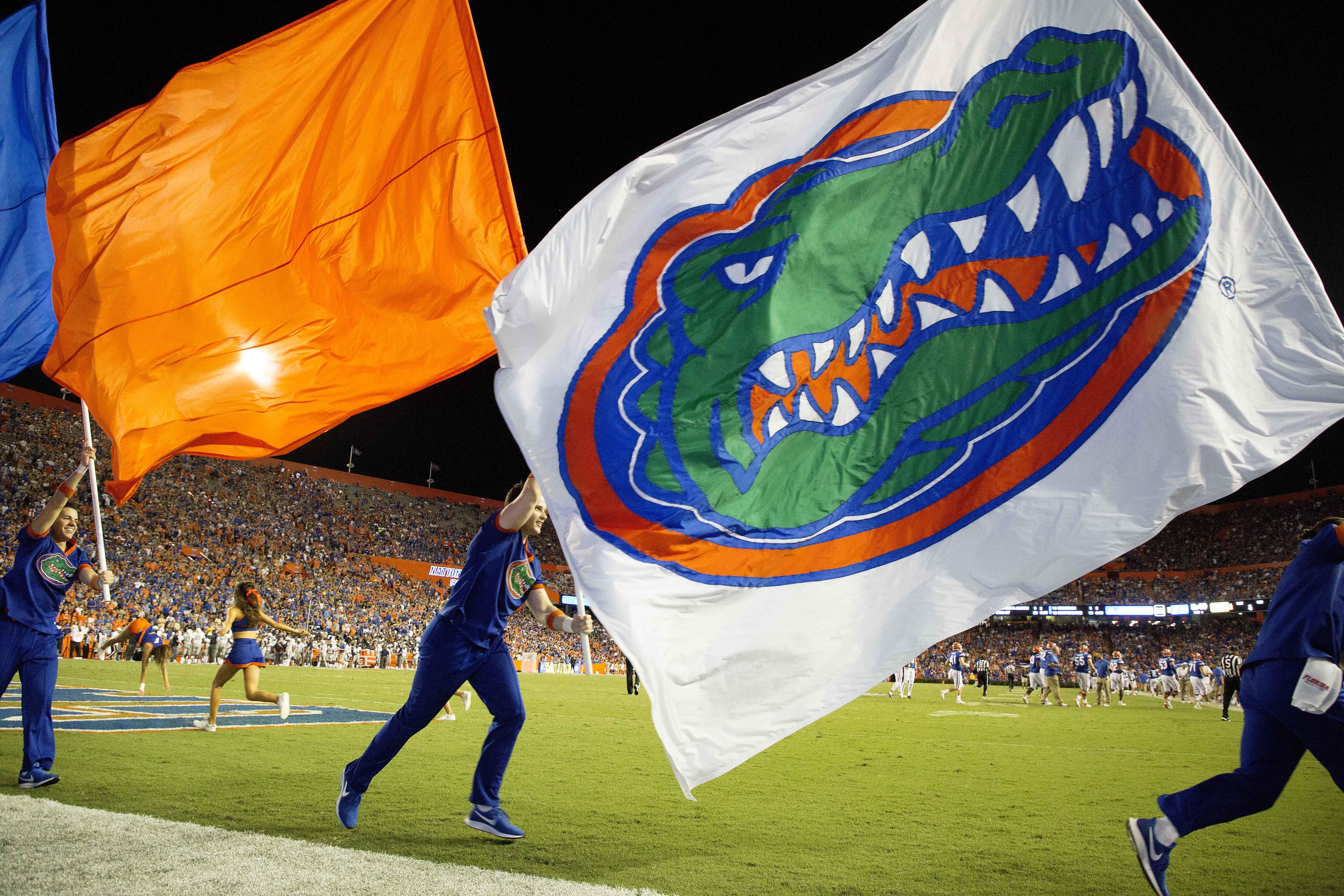 Florida reveals uniform combination for home opener against South Carolina Florida reveals uniform combination for home opener against South Carolina