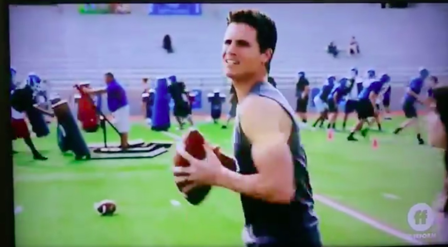 WATCH: Actor goes viral for hilariously bad football throw; tries to ...