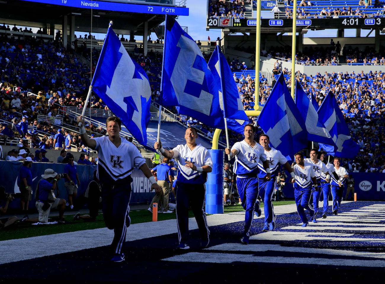 Kentucky unveils uniform combination for Georgia game Kentucky unveils uniform combination for Georgia game