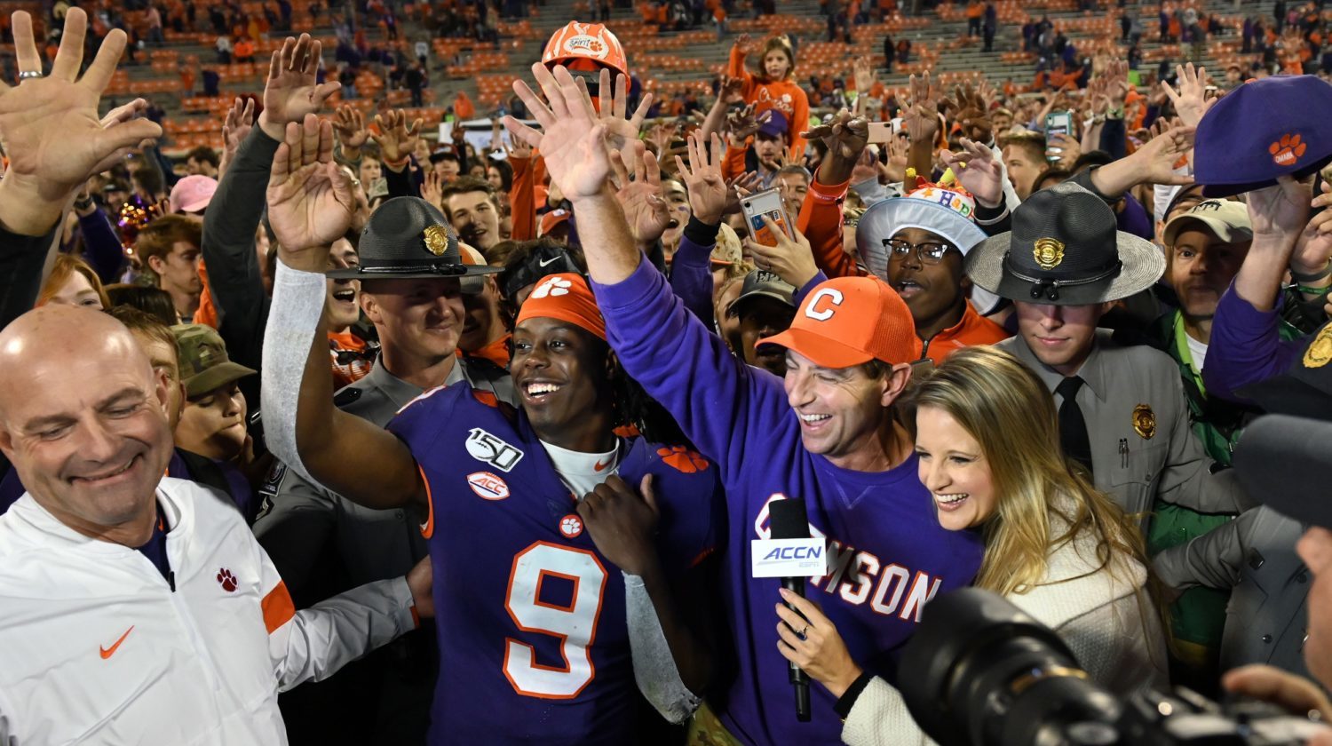 Thanks, committee: Fans react to Clemson being ranked No. 5