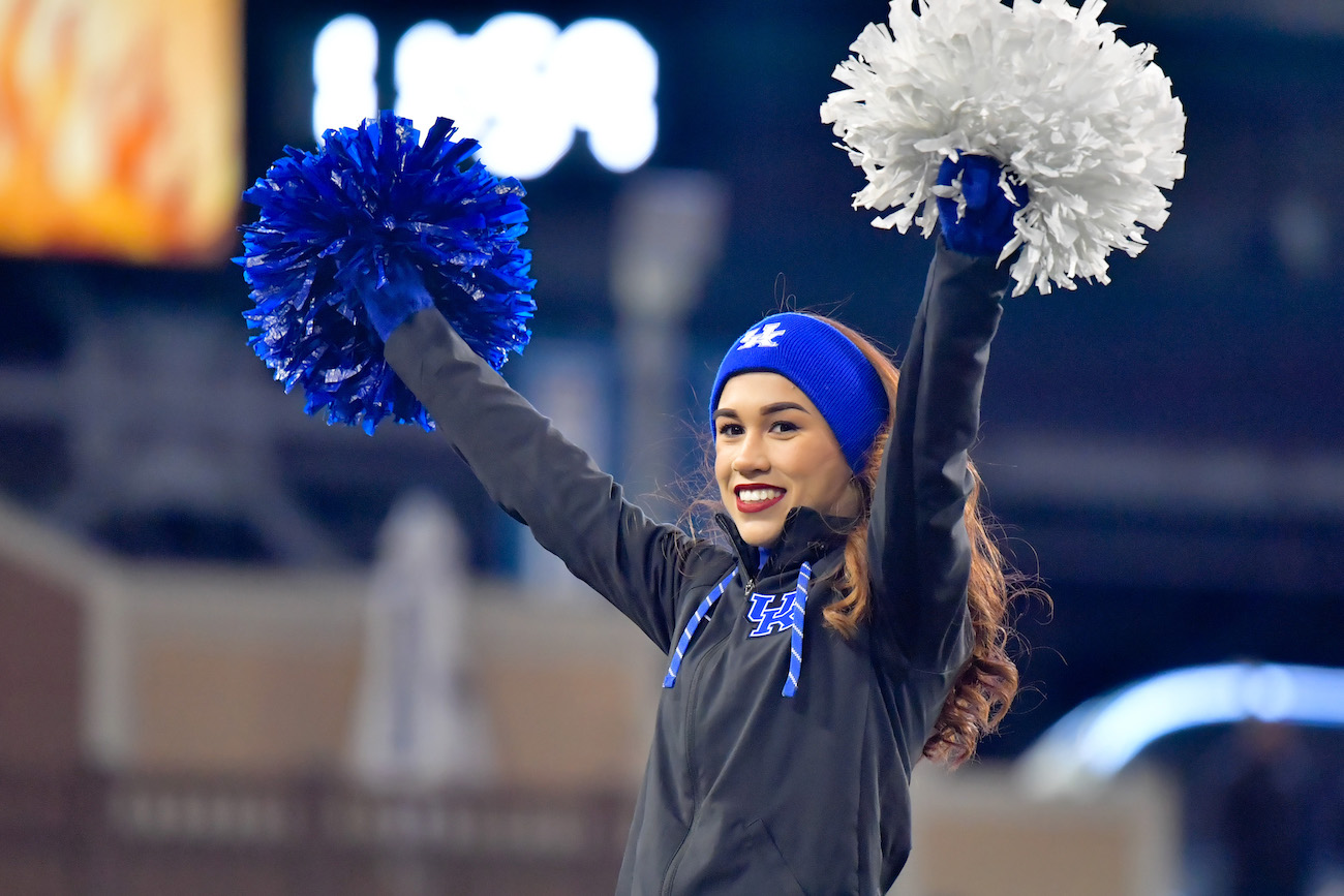 Kentucky unveils uniform combination for home opener against Ole Miss