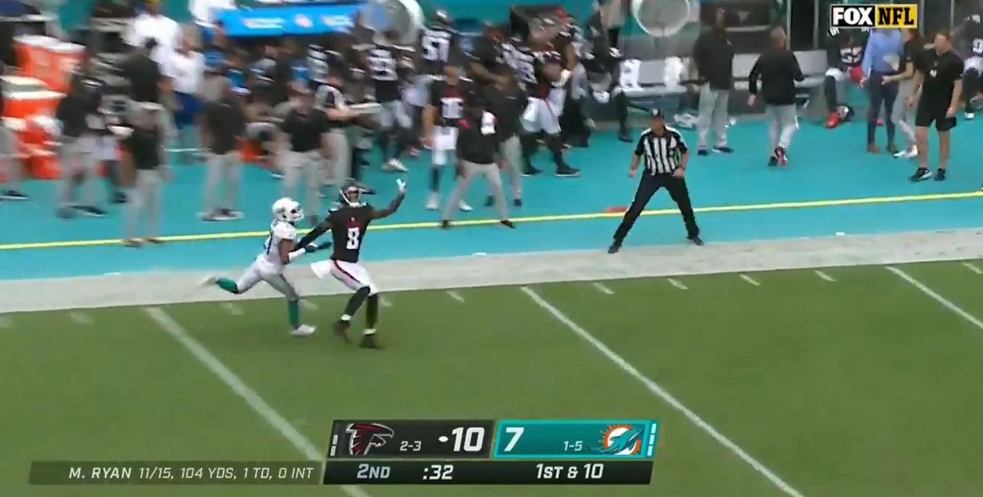 Kyle Pitts makes ridiculous one-handed catch on Tight Ends Day