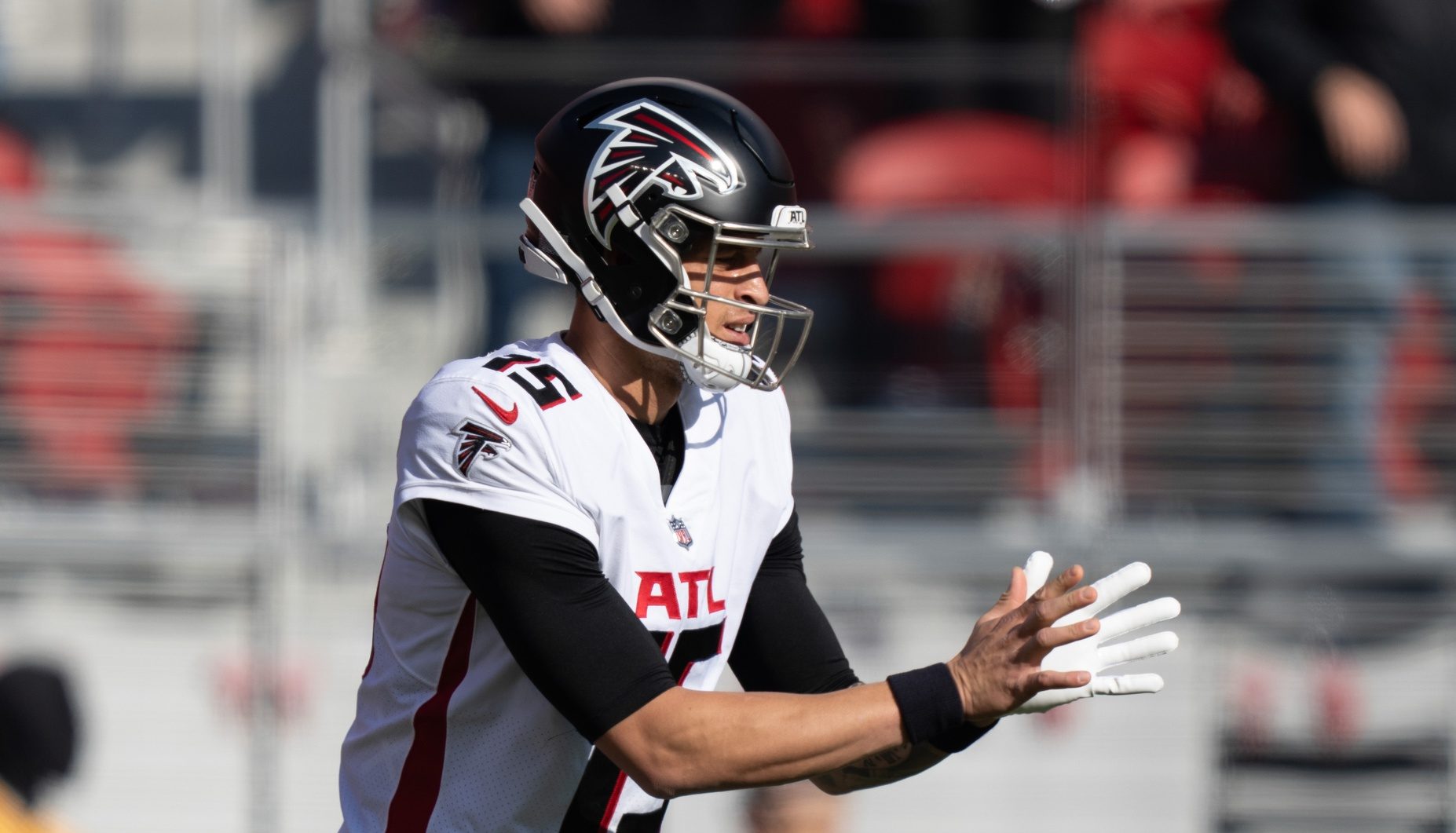 Feleipe Franks sampling a new position? Atlanta Falcons QB seen ...