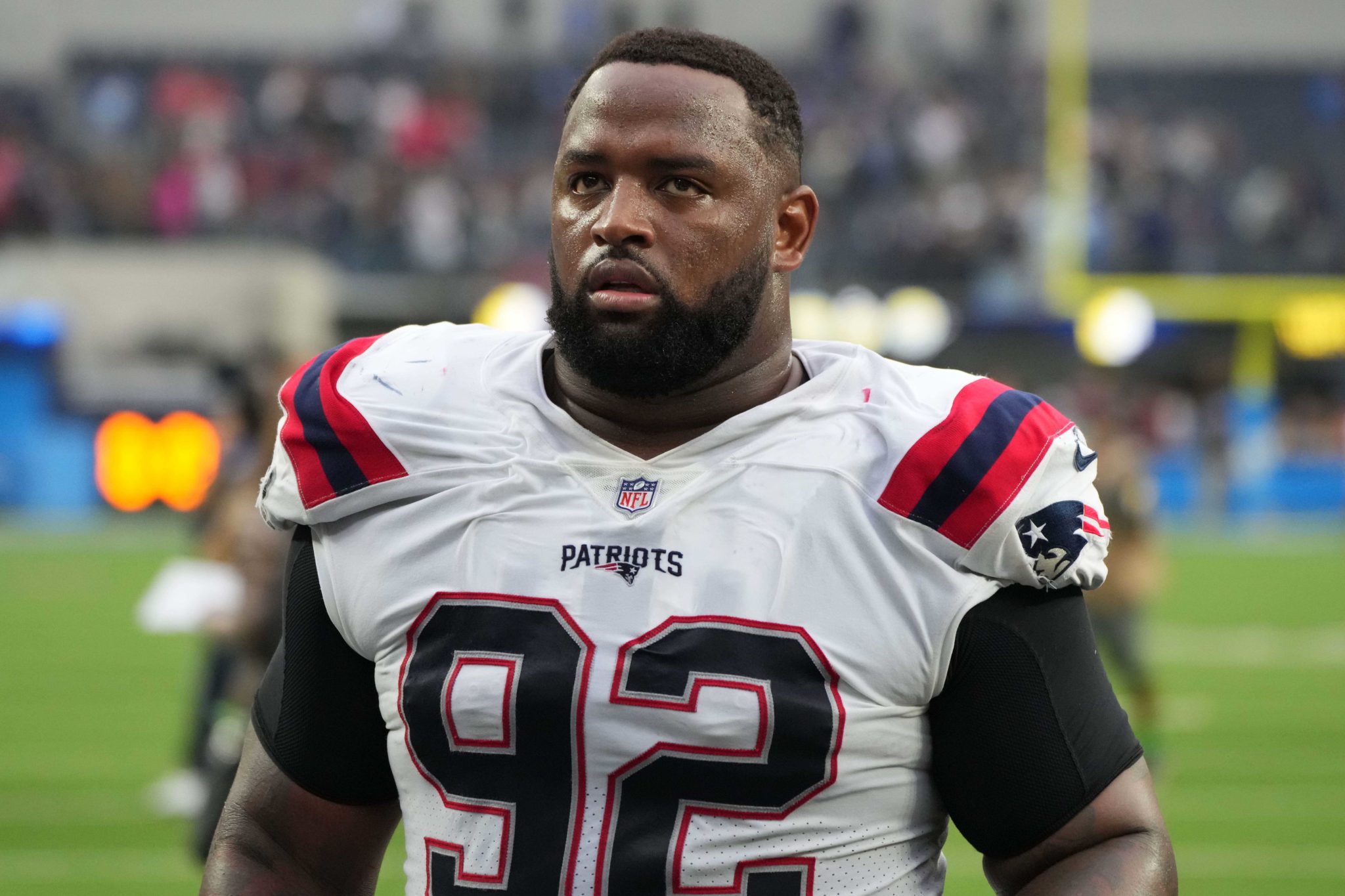 Davon Godchaux signs extension with New England Patriots